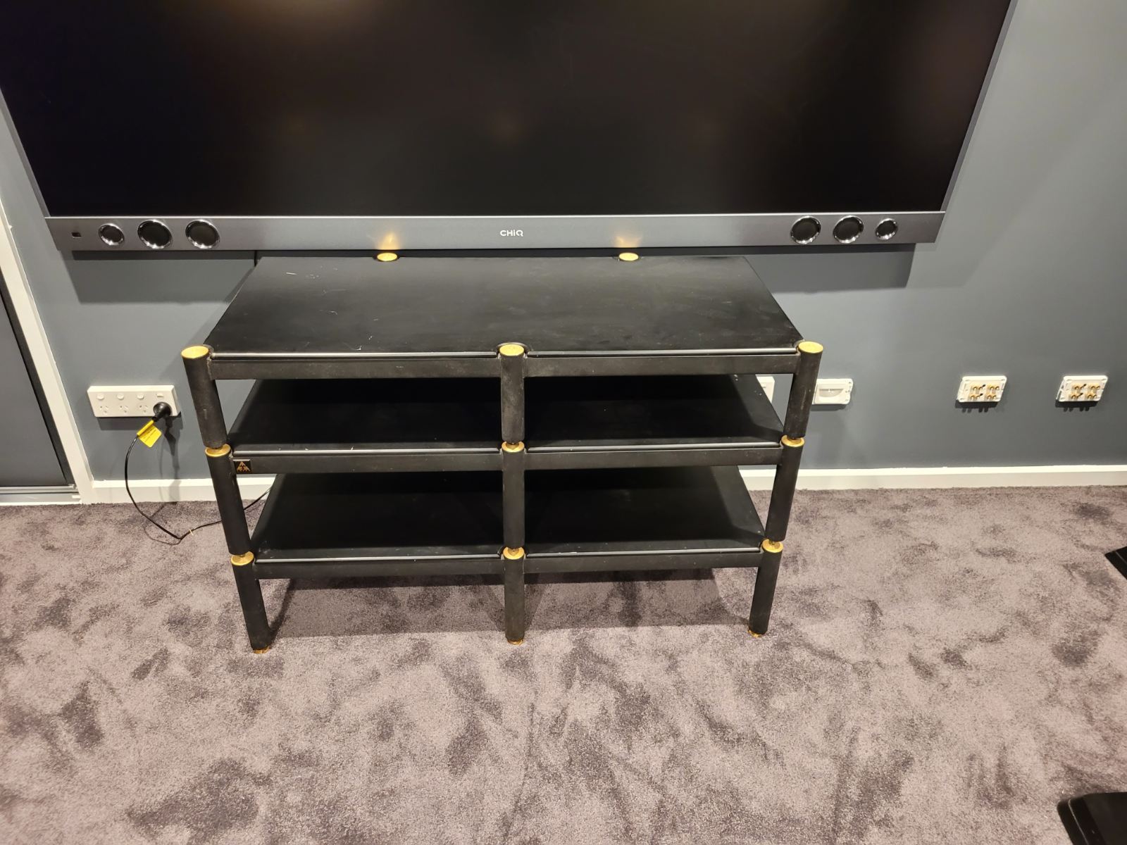 Lovan AV Rack - Hi-Fi and Cinema Cables & Accessories - StereoNET