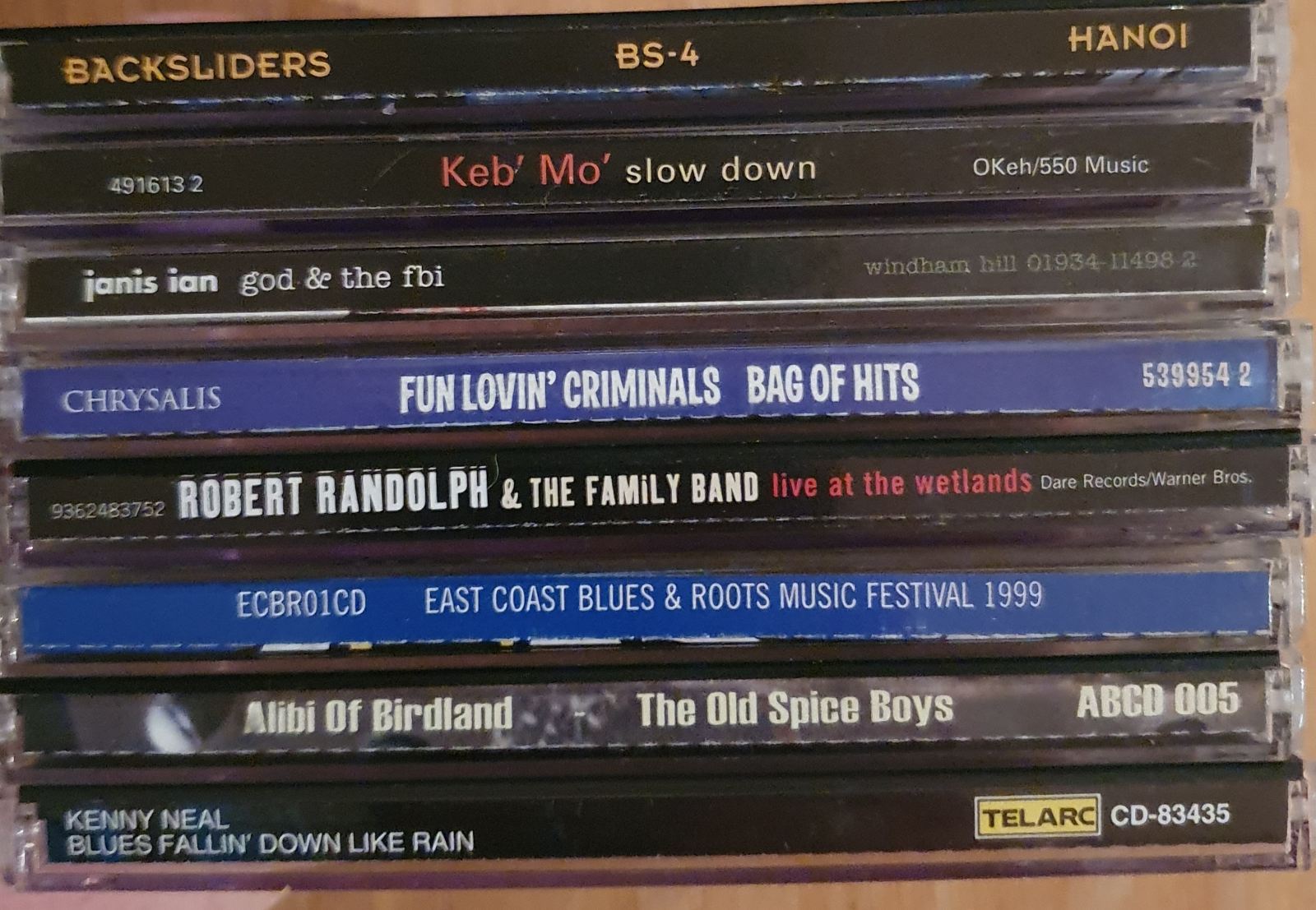 Autographed cds x 8 - Vinyl, CD, and Blu-ray - StereoNET