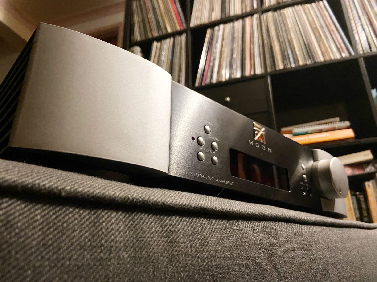 WITHDRAWN: Dynaudio Confidence & Simaudio Moon (speaker & amp) bundle ...