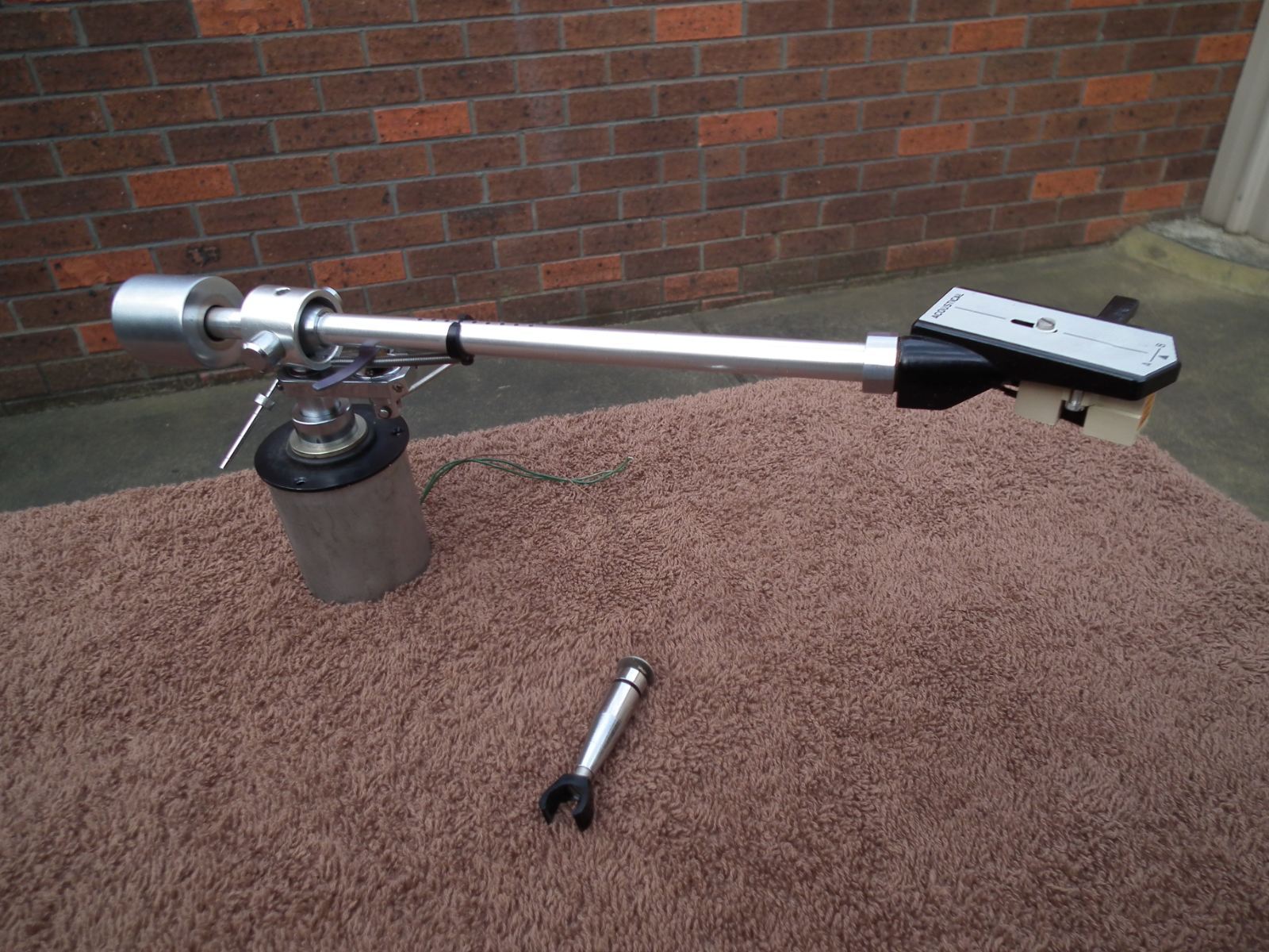 FS: Acoustical All Balanced 10 inch tonearm with ADC 500XE MM cartridge ...