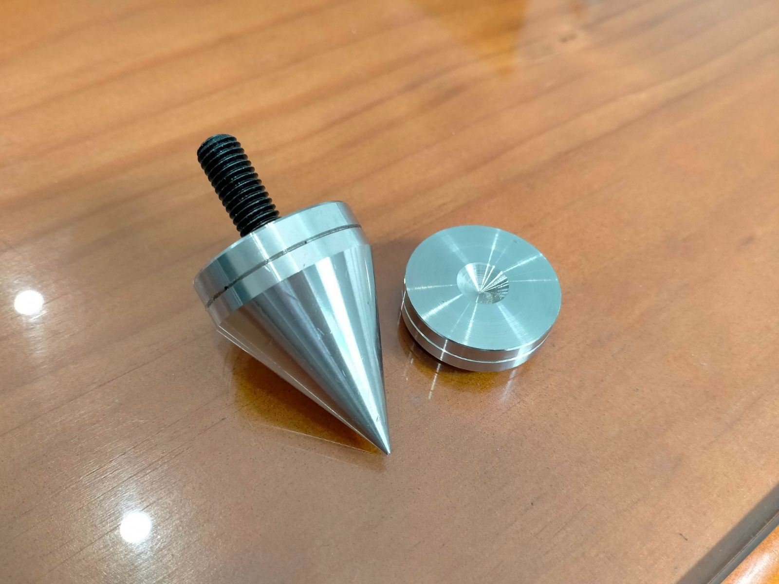 Hi-End 1 Tier Audio Stand/ Rack in light Oak, suitable for Monoblocs or ...