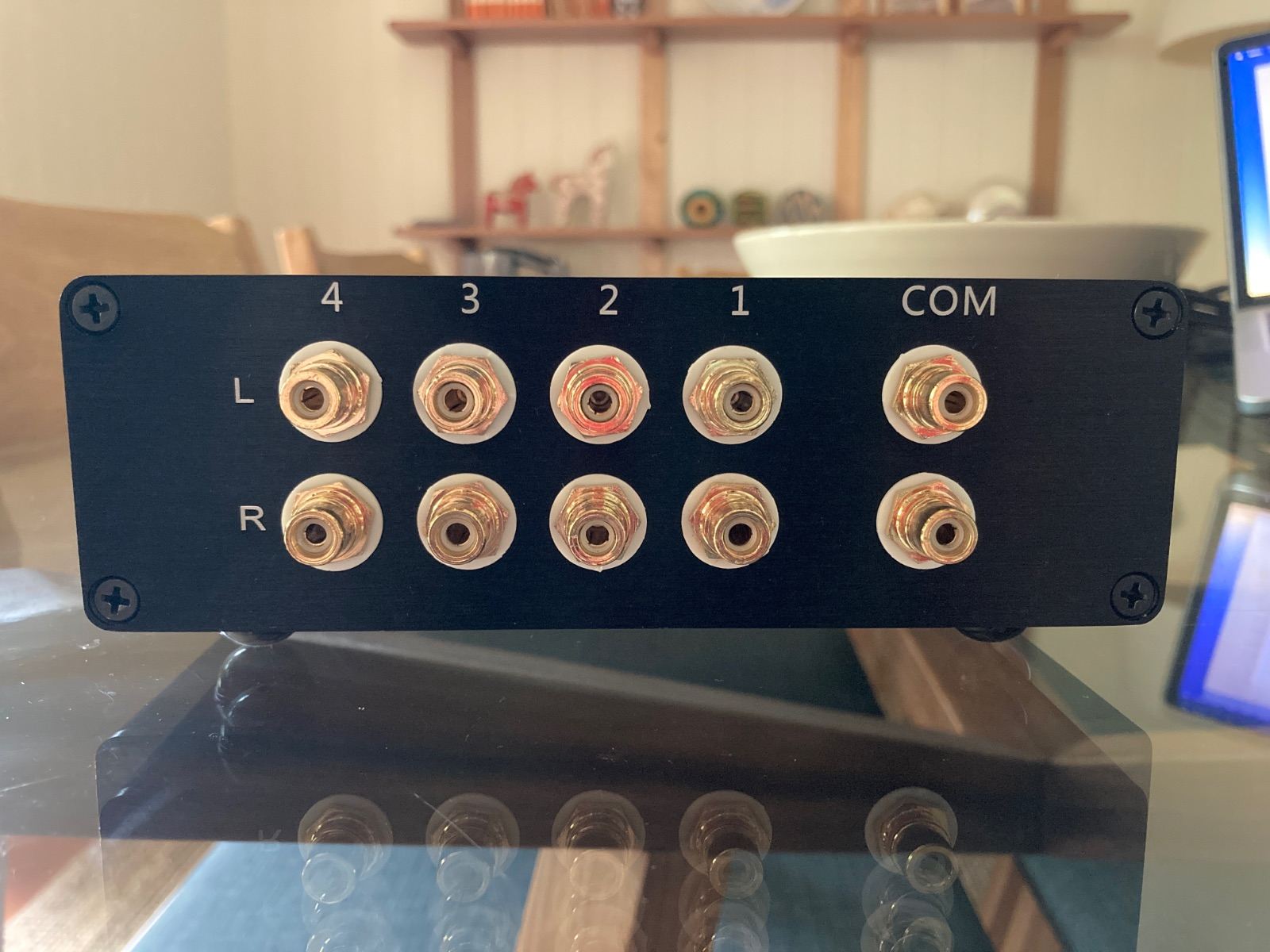 FS: Audio Sources Selector RCA-0401 - Stereo, Home Cinema, Headphones ...