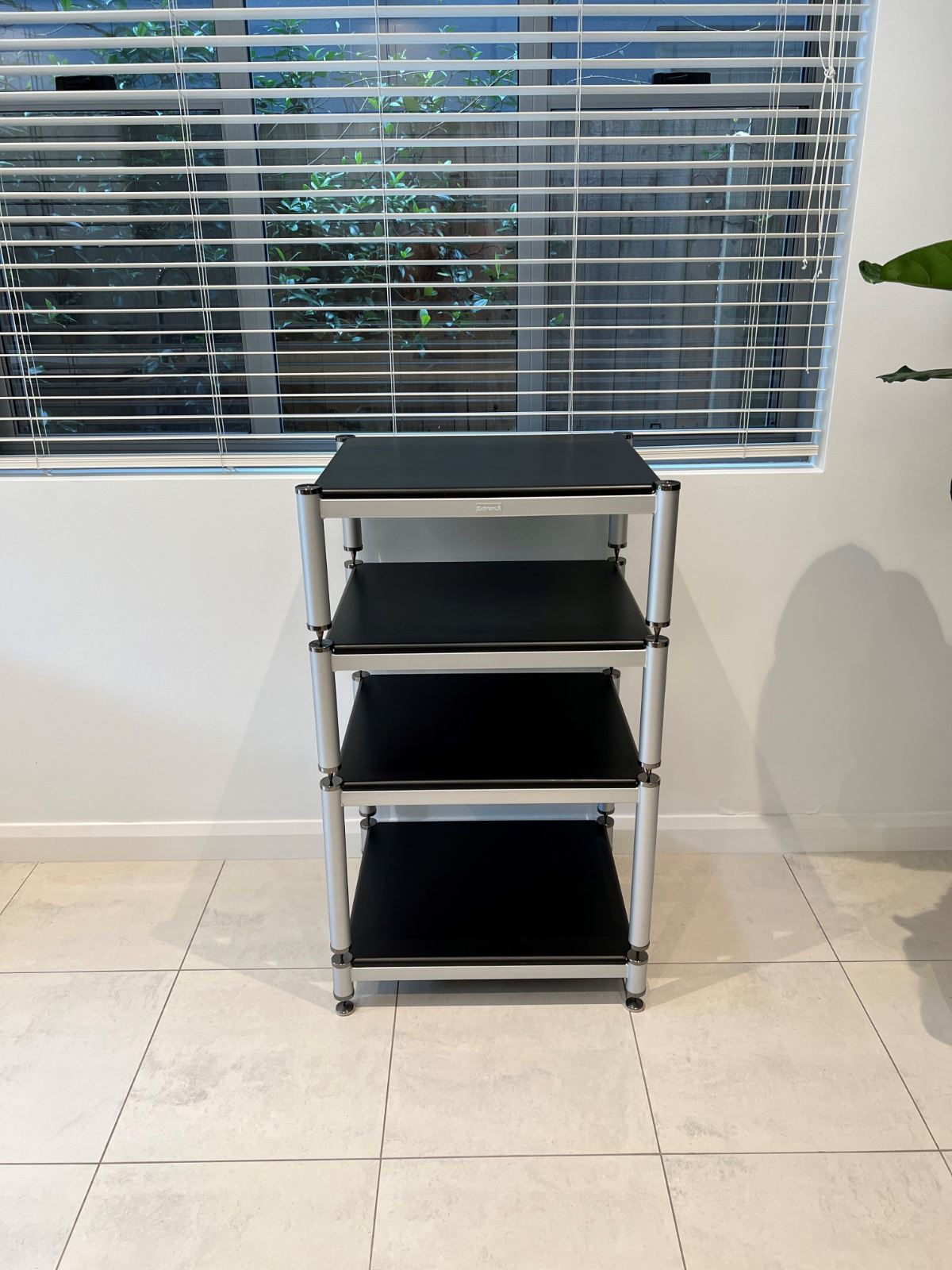 FS: Extrema CS14 Modular HiFi Audio Rack 4 Shelves Heavy Duty Silver ...