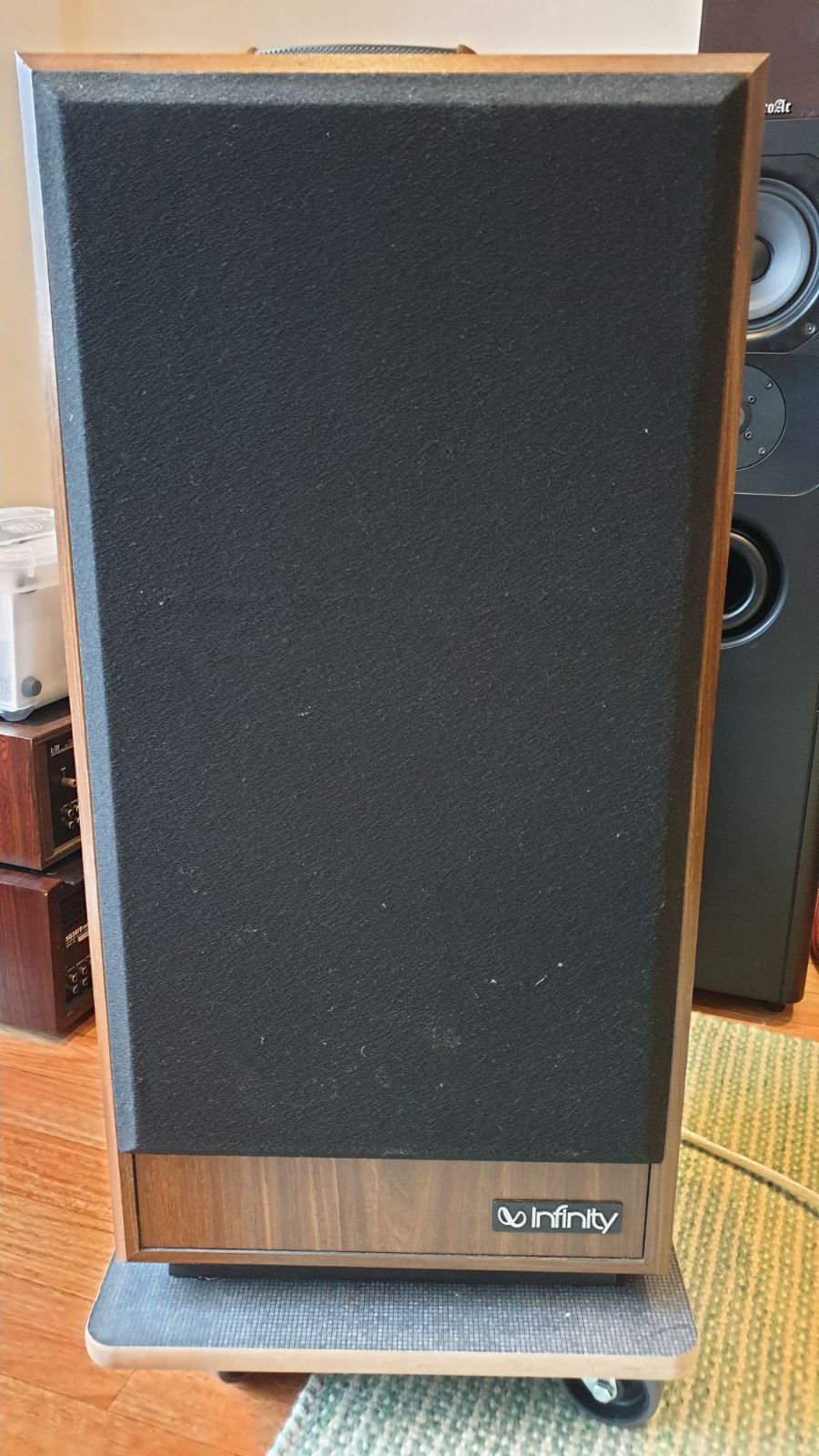 FS: Infinity Studio Monitor 100 - Stereo, Home Cinema, Headphones ...