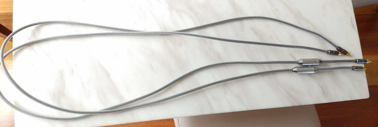 FS: Siltech Explorer 180i 2m RCA Interconnect - Hi-Fi and Cinema Cables ...