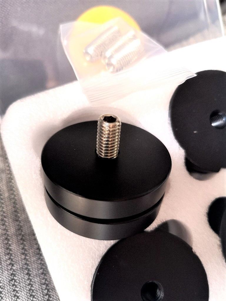 FS: Acoustic feet Sandwich Type - Black (Large) x 4Pcs - Hi-Fi and ...