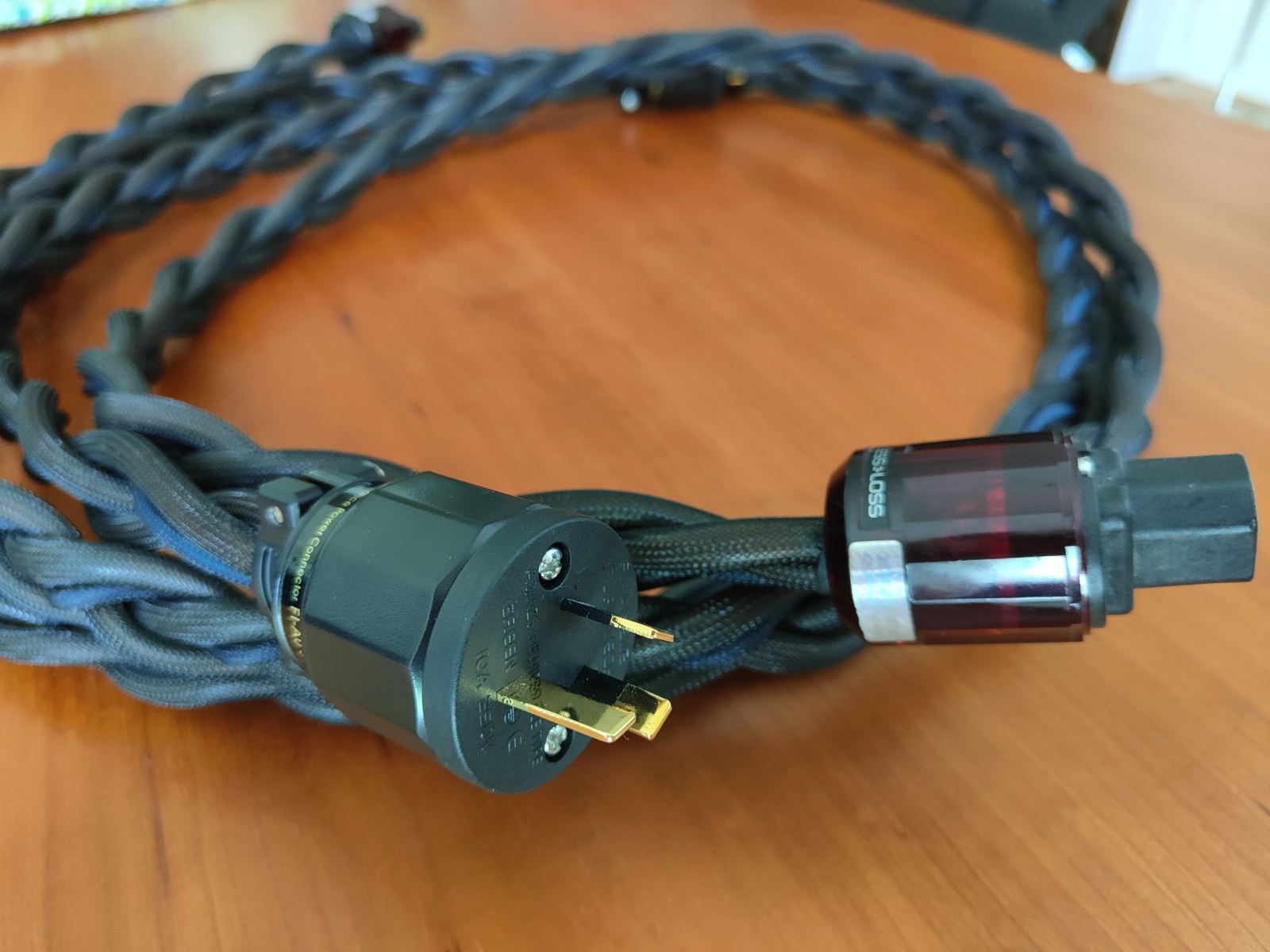 FS: LessLoss DFPC Signature power cable 2 meters X 2 - Hi-Fi and Cinema ...