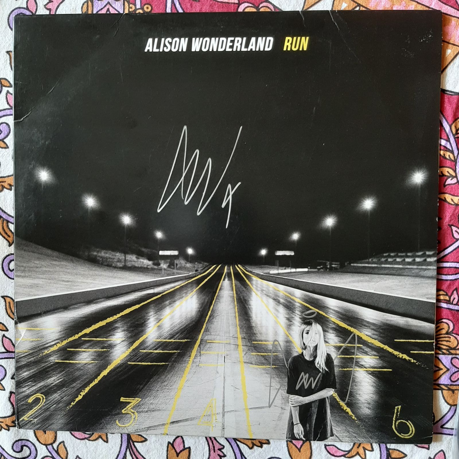 FS: ALISON WONDERLAND RUN SIGNED COPY. - Vinyl, CD, and Blu-ray - StereoNET
