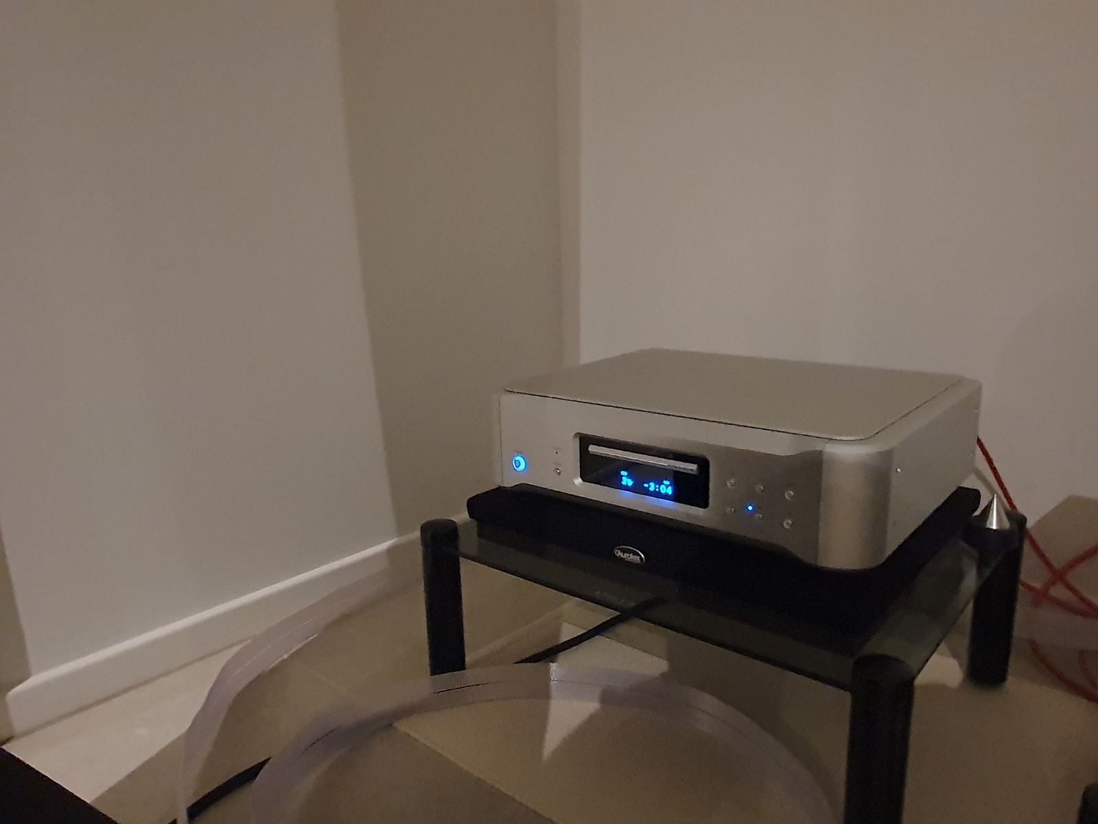 Apollo Hi Fi racks - Hi-Fi and Cinema Cables & Accessories - StereoNET