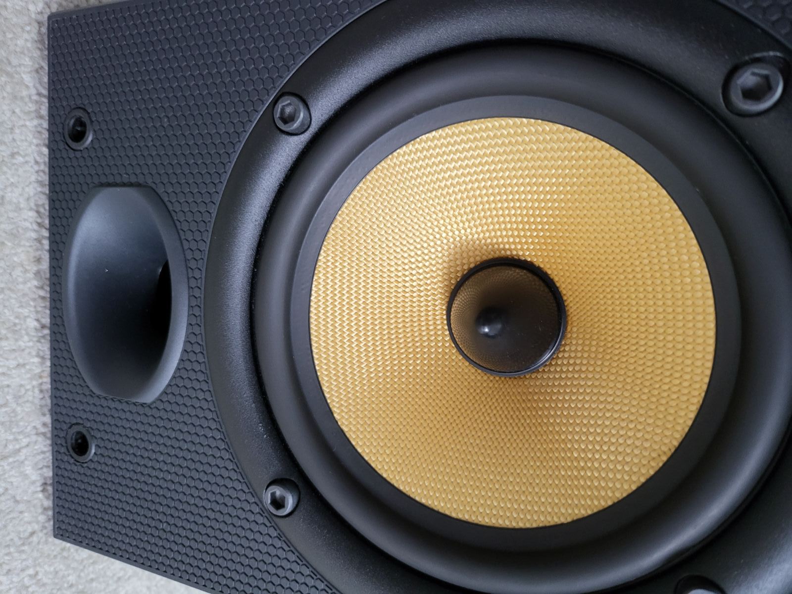 A pair of B&W DM 601 S2 and a unit of CC6 S2 |﻿ Stereo, Home Cinema ...