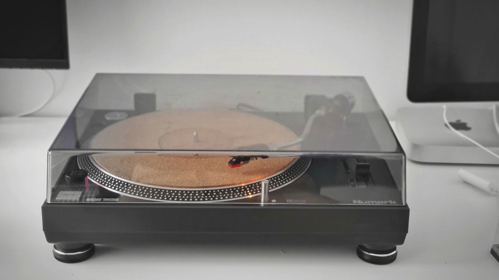 FS: Numark TT250USB Direct Drive Turntable - Stereo, Home Cinema ...