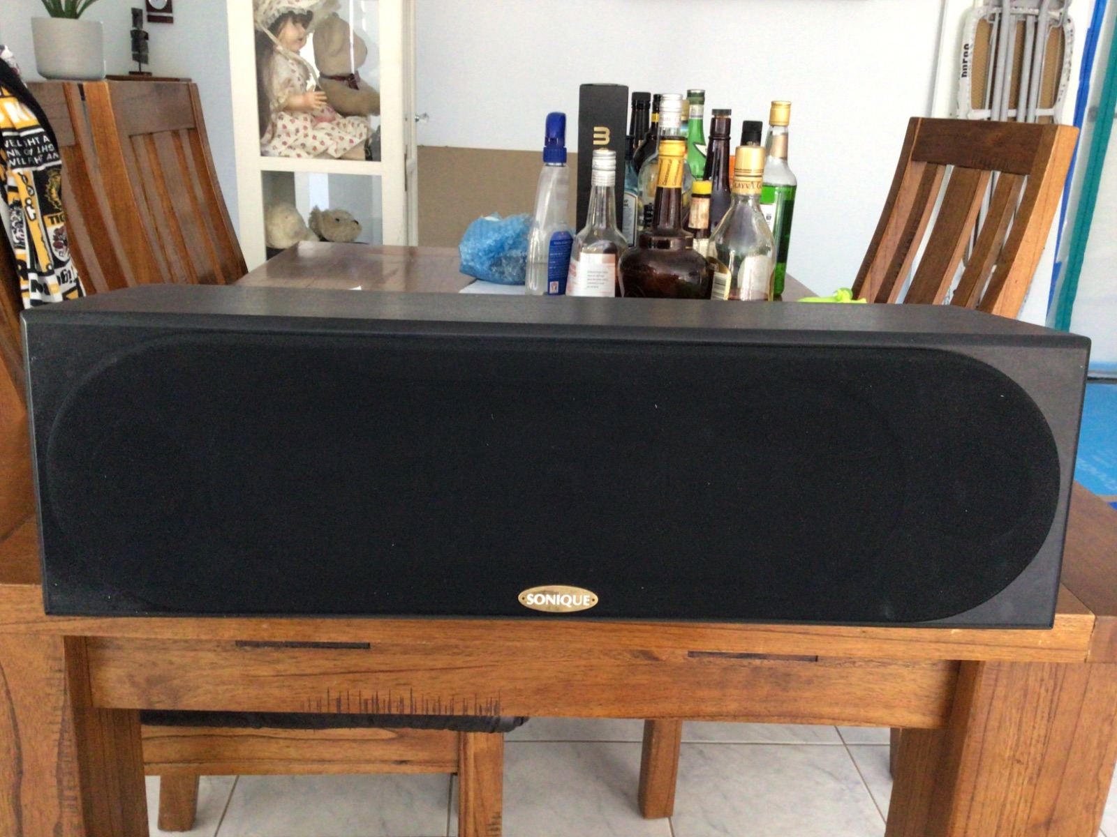 NAD 7.1 System including NAD T773 Amp with remote plus Sonique SAV 5 ...