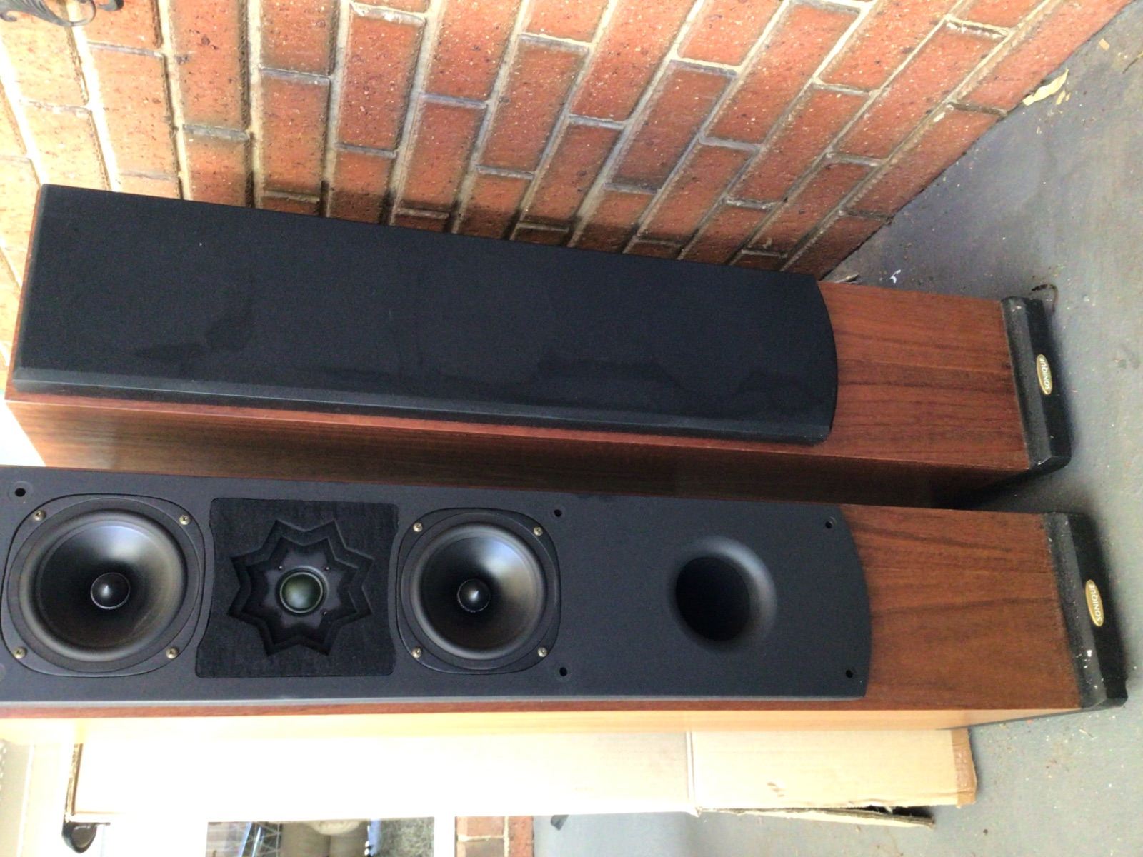 NAD 7.1 System including NAD T773 Amp with remote plus Sonique SAV 5 ...