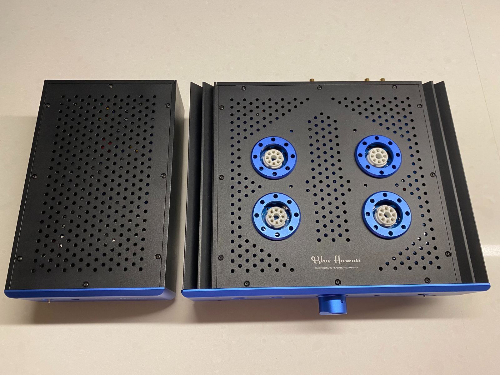 HeadAmp Blue Hawaii Electrostatic Headphone Amplifier - Stereo, Home ...