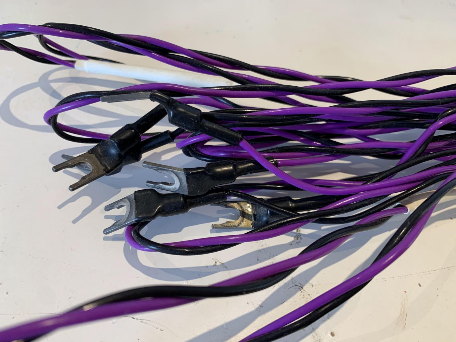 FS: Stereovox Firefly speaker cables - 3m pair - Hi-Fi and Cinema ...