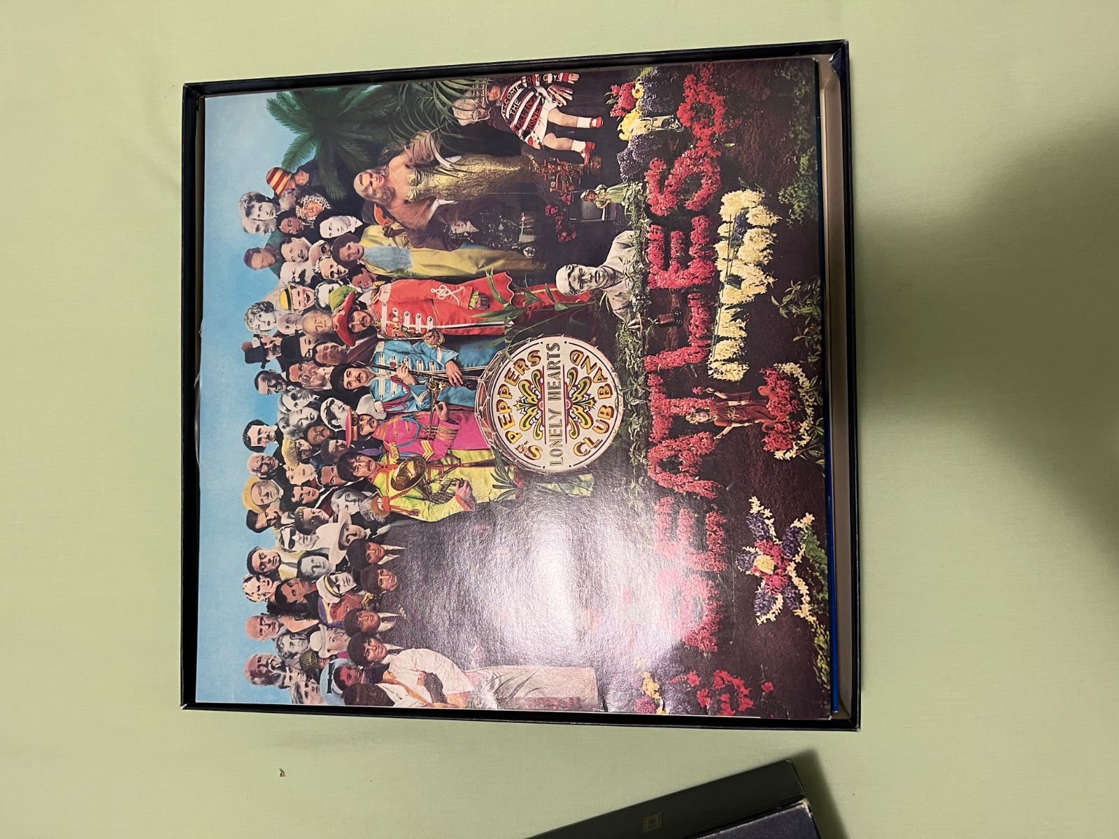 Beatles Blue Box ( 13 vinyl albums ) - Vinyl, CD, and Blu-ray - StereoNET