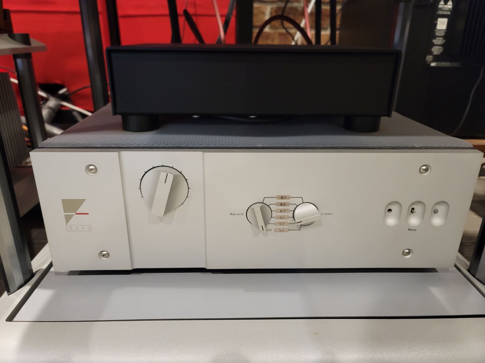 FS: Great condition Ayre V1 Power Amp and K1 Pre Amp as a bundle (with ...