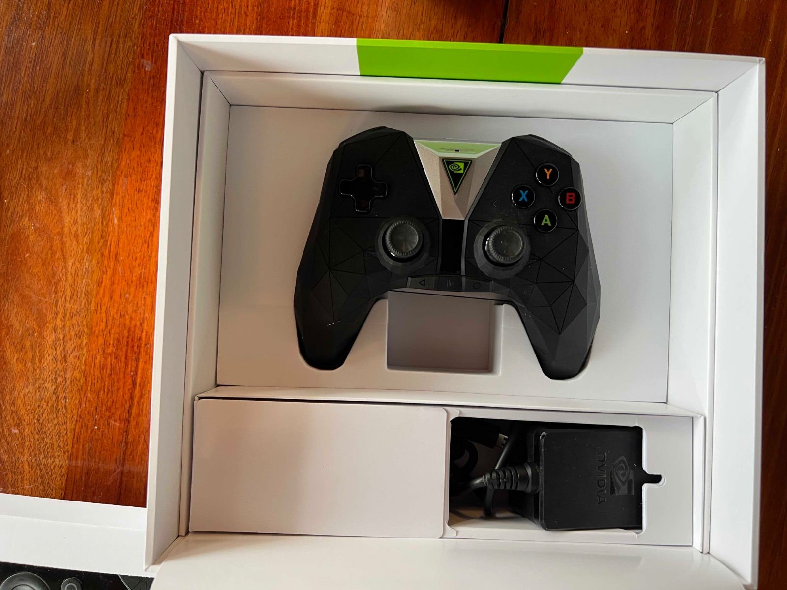 US Nvidia Shield 4K HDR Android TV (P2897) with remote, controller and ...