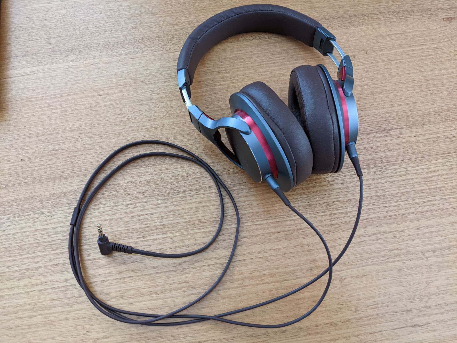 FS: Audio Technica ATH-MSR7b Over-Ear High-Res Closed Headphones ...