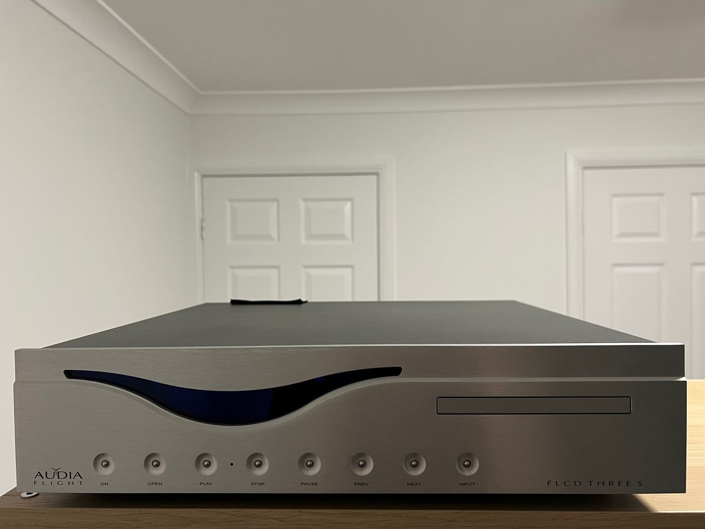 Audia Flight FL CD three S w digital outputs CD player & DAC - Stereo ...