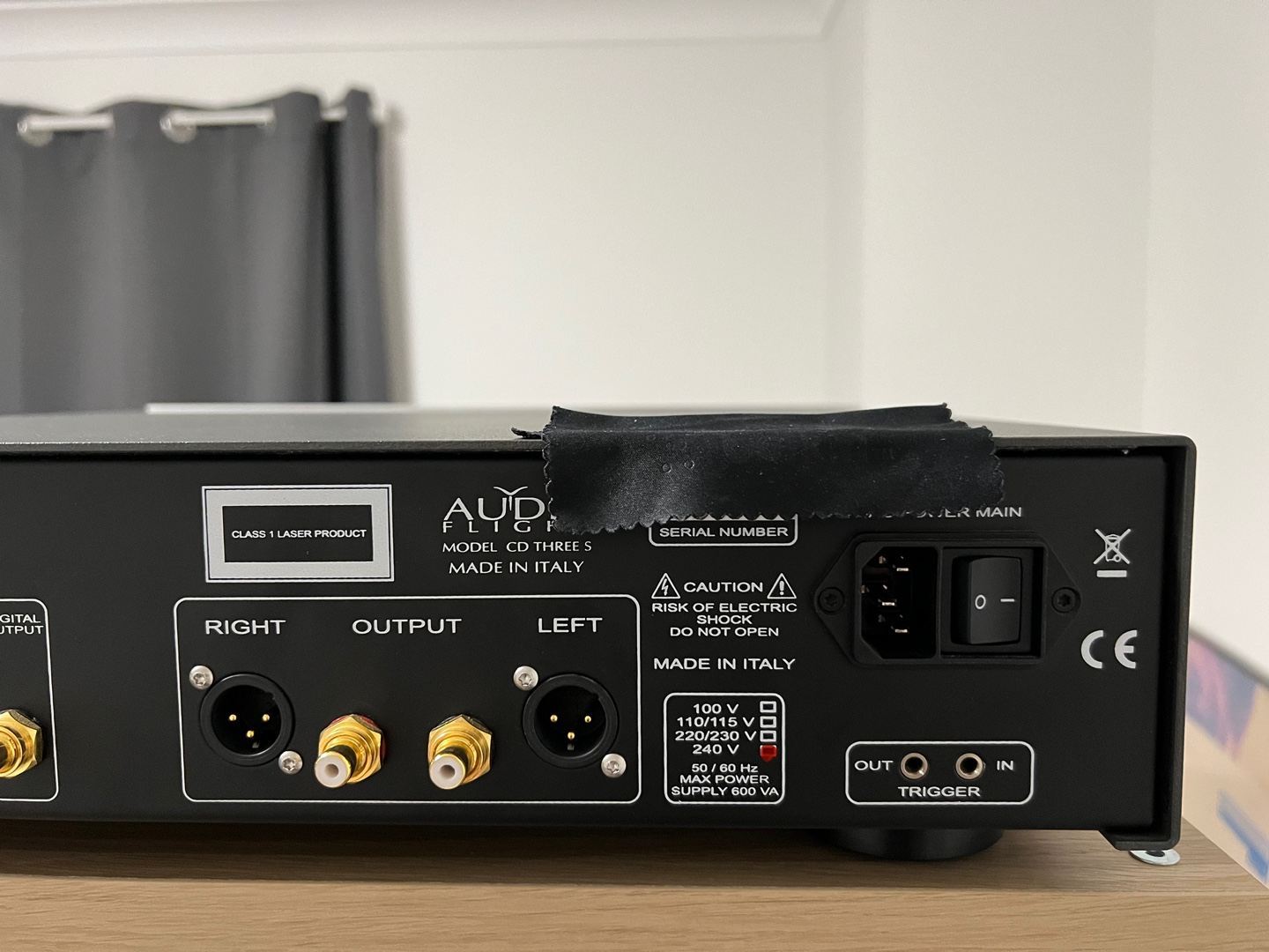 Audia Flight FL CD three S w digital outputs CD player & DAC - Stereo ...