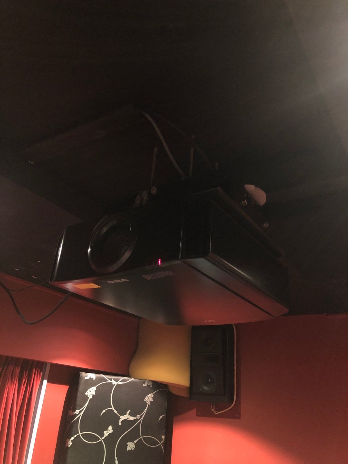FS: JVC DLA - X5900 PROJECTOR LAMP 400 HR - Stereo, Home Cinema ...