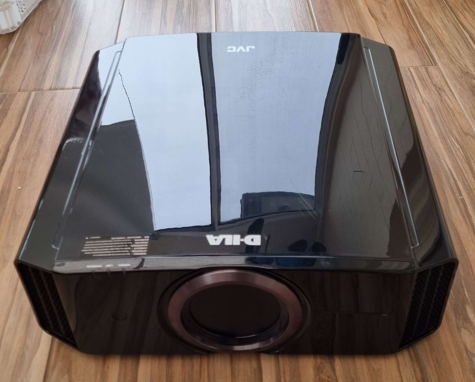 FS: JVC X3 Projector - Stereo, Home Cinema, Headphones Components ...