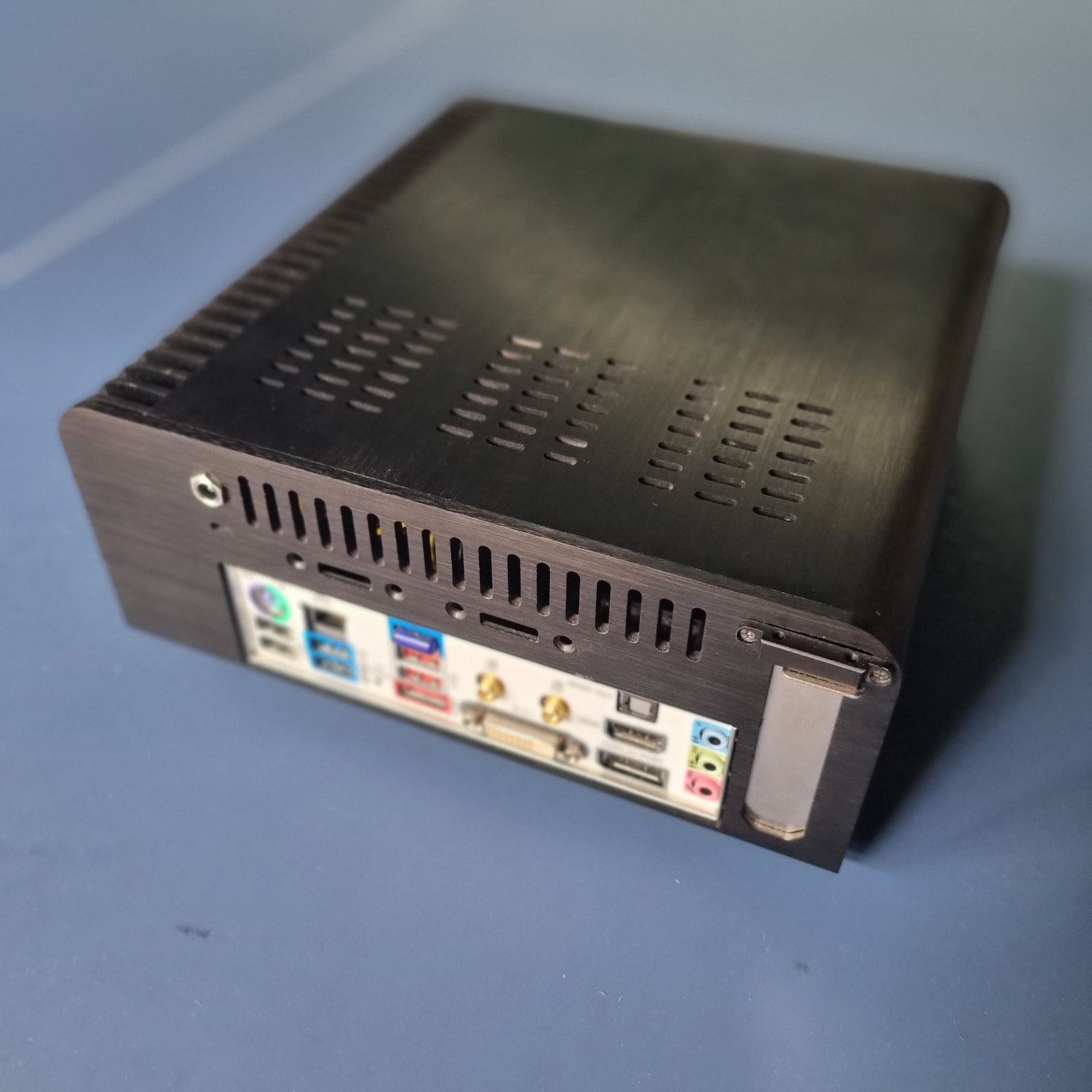 FS: Silent fanless PC - HTPC - Music server - Vortexbox |﻿ Stereo, Home ...