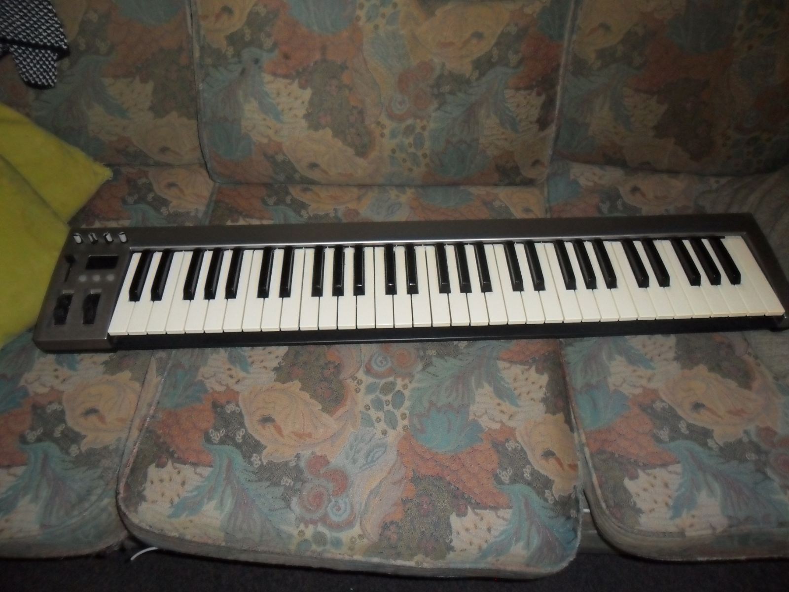 TAKEN: Withdrawn: Acorn Instruments Masterkey 61 USB Controller ...