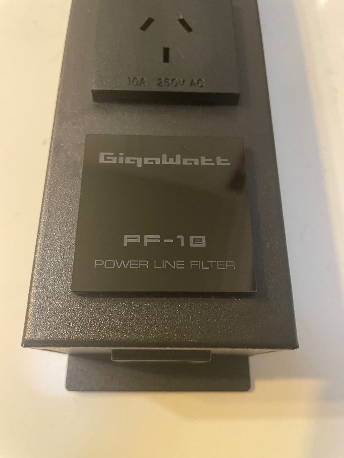 FS: Gigawatt PF-1e power filter. - Hi-Fi and Cinema Cables ...