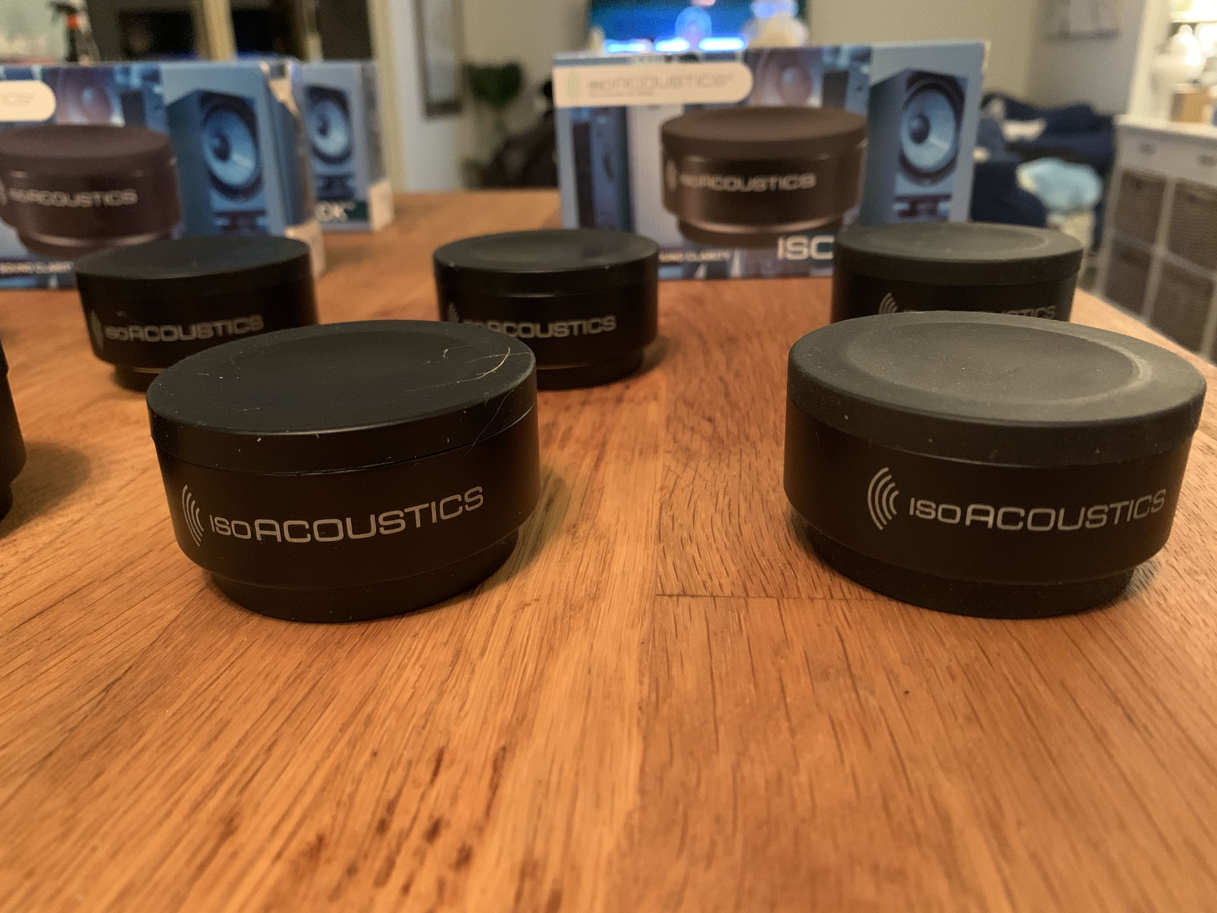 isoacoustics iso pucks 8 |﻿ Hi-Fi and Cinema Cables & Accessories
