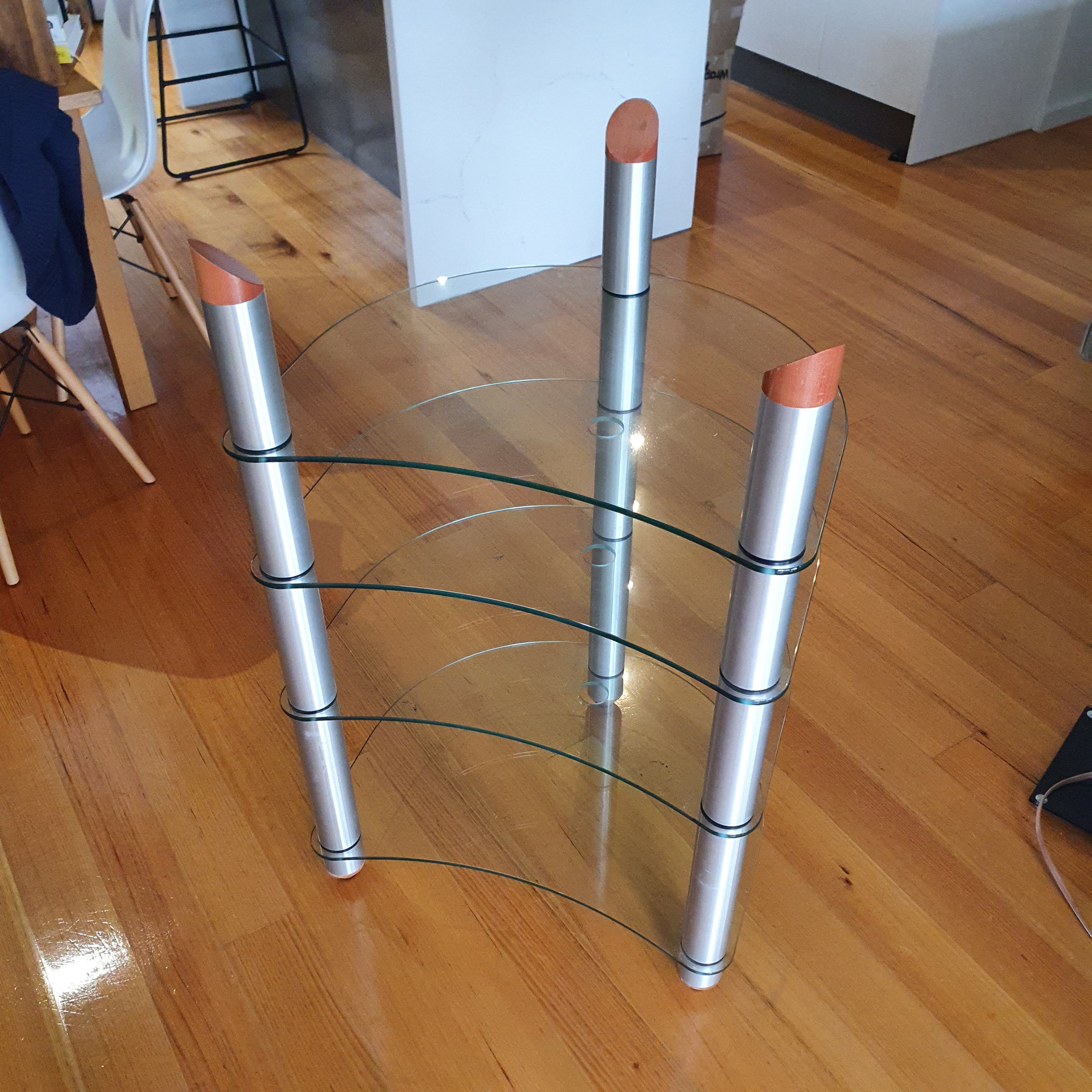 FREE: Glass hi-fi stand |﻿ Pay it Forward | Giveaways