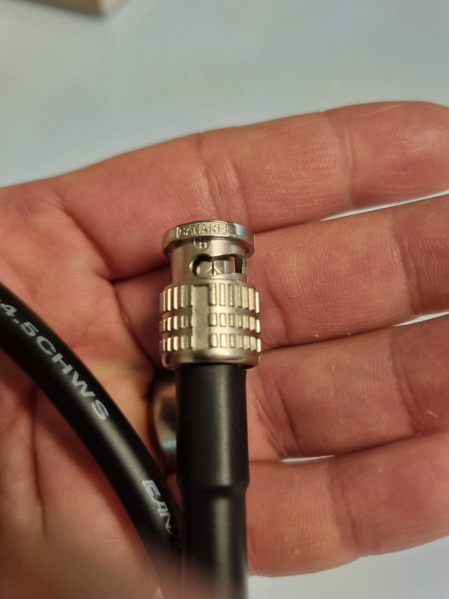 Canare 75 ohm BNC Work Clock Cable 75cm |﻿ Hi-Fi and Cinema Cables ...