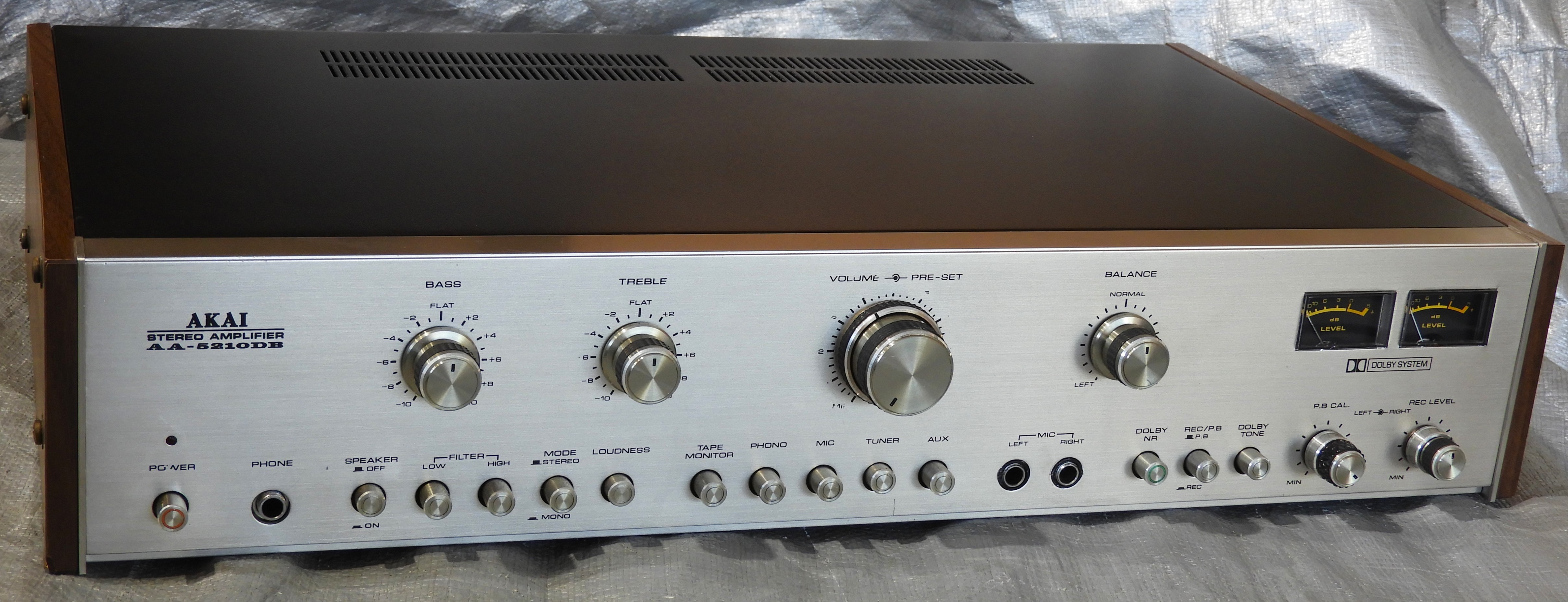 AKAI AA-5210DB Integrated amplifier fully restored 1975 - Stereo, Home ...
