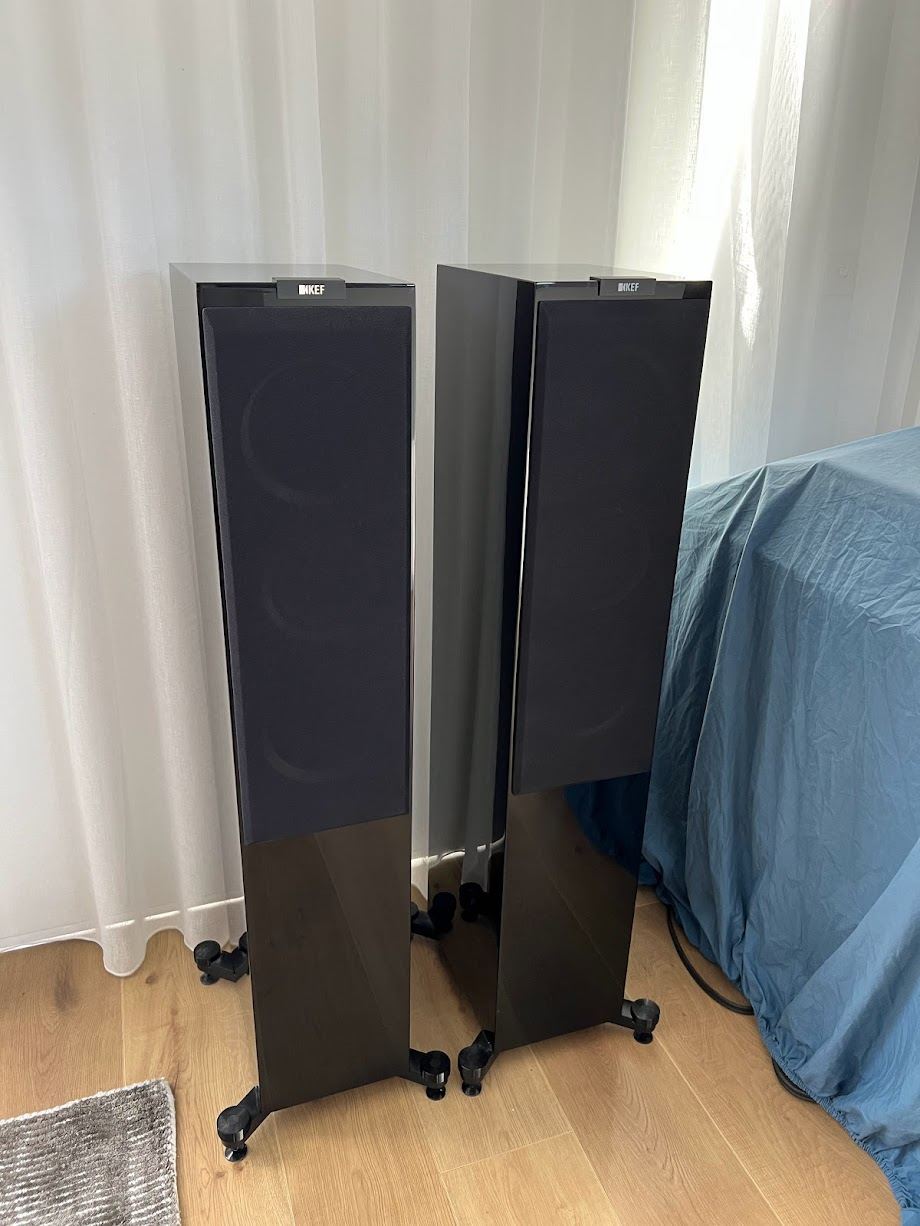 KEF R700 Floorstanding Speakers - Gloss Black - Stereo, Home Cinema ...