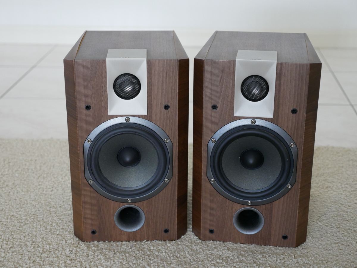 FS: Focal Chorus 705V Bookshelf Speakers - Stereo, Home Cinema ...