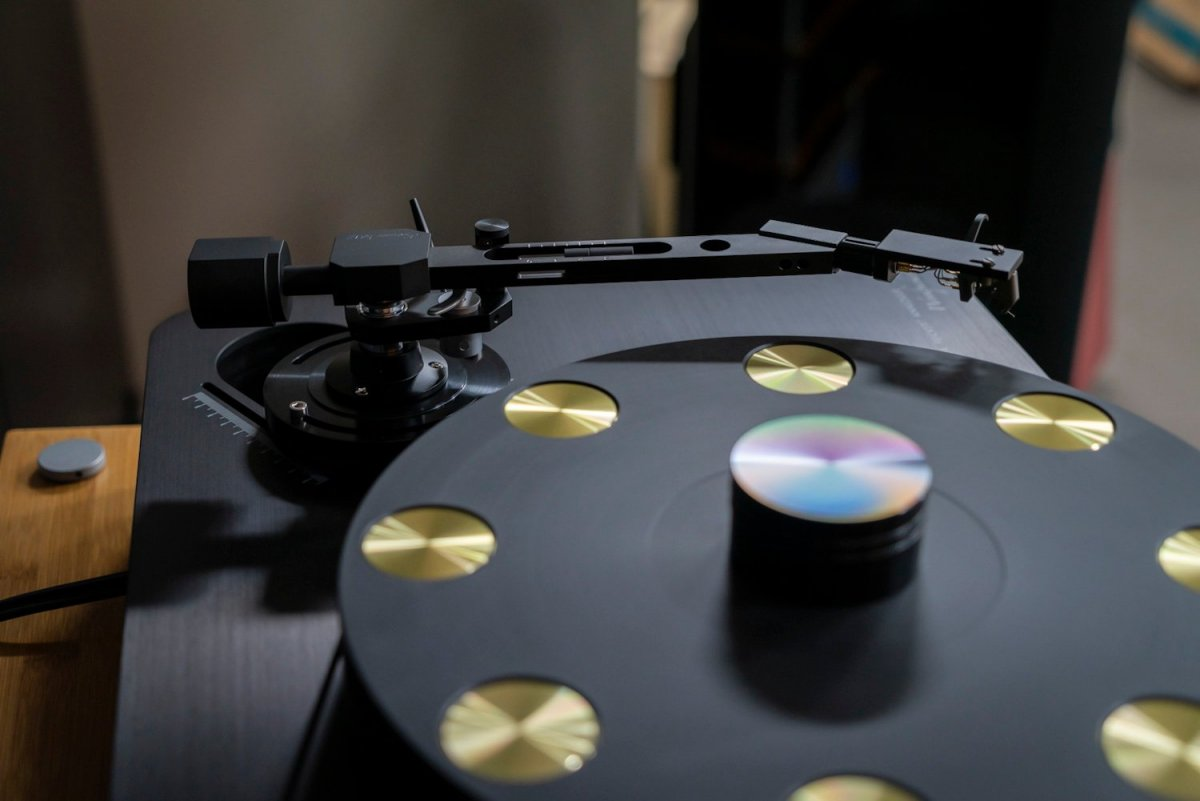 High end turntable with removable headshell - Turntables, Record ...