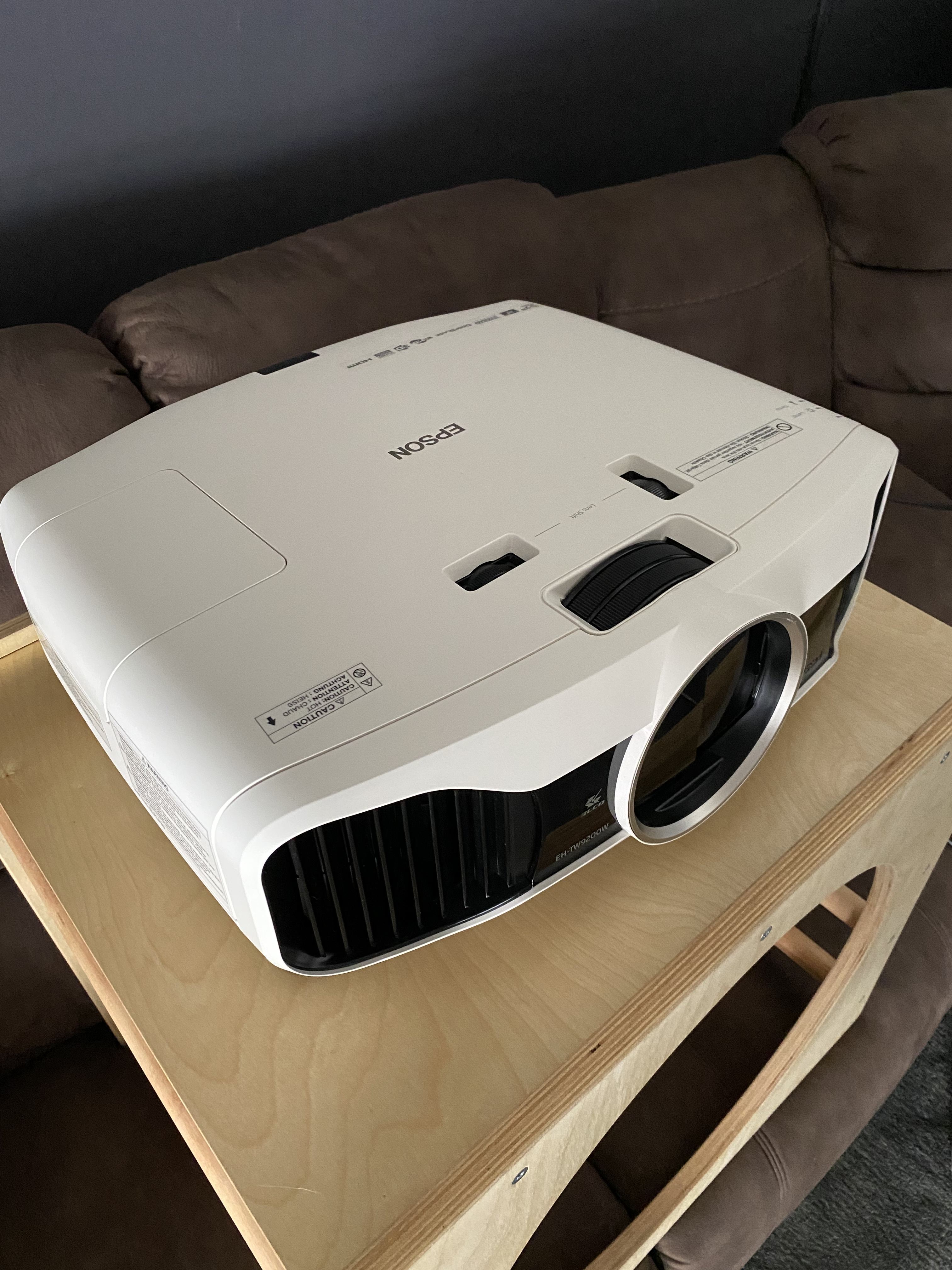 Epson EH-TW9200W 3D HD THX Home Theater Projector + ceiling - Stereo ...