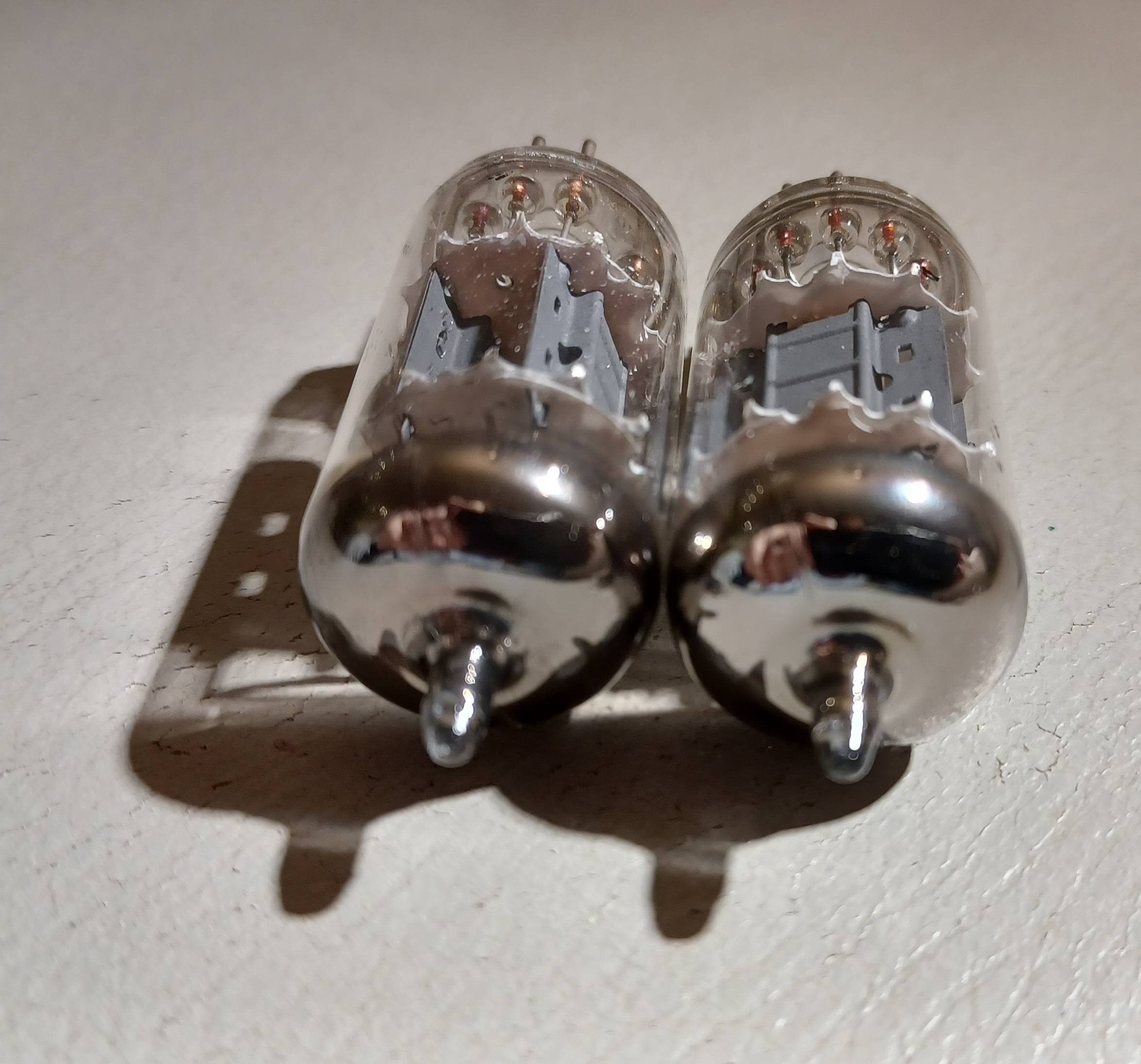 Final price drop: 2 x Philips ECC83 Holland 12AX7 variant |﻿ Hi-Fi and Cinema Cables & Accessories