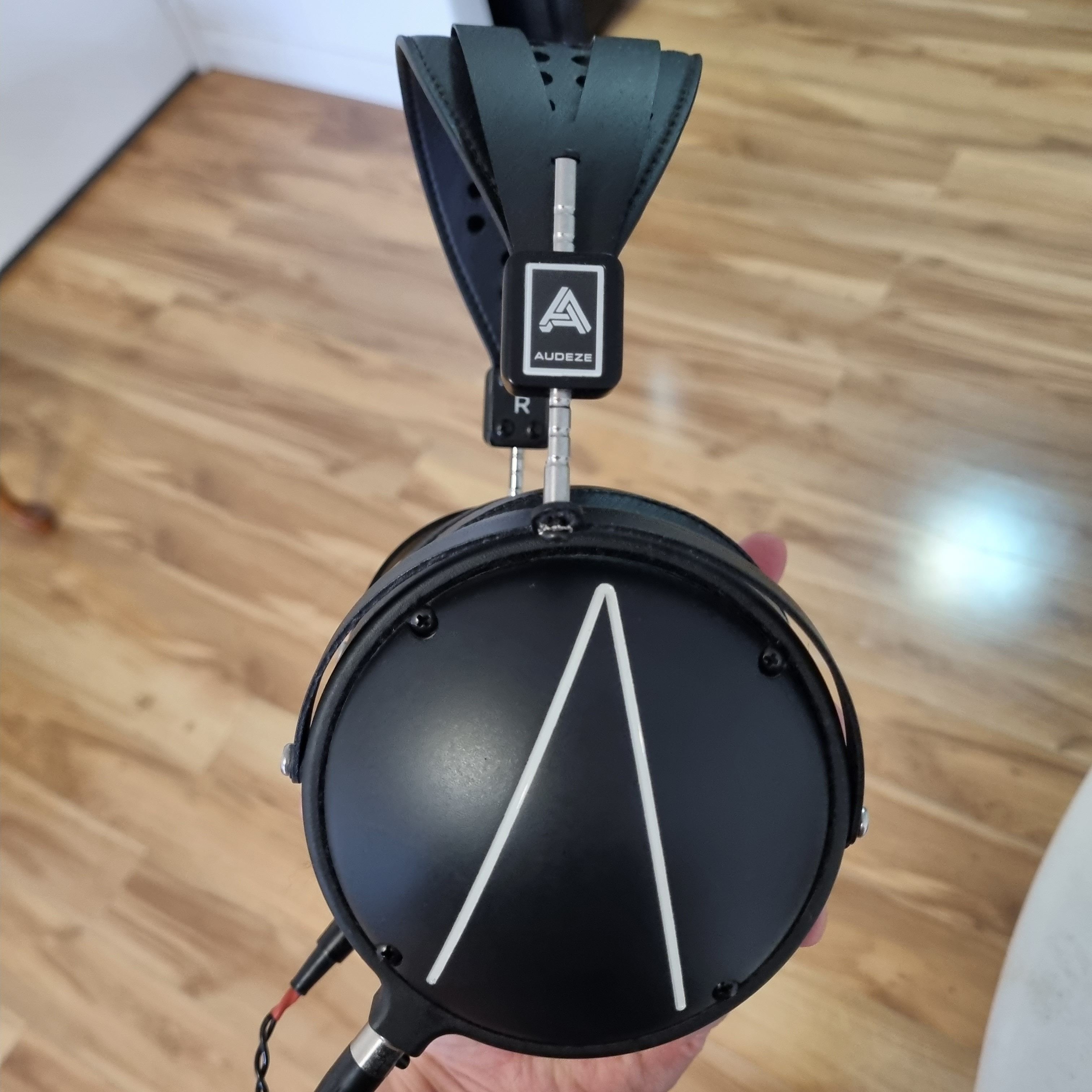 Audeze LCD-2C Closed Back Headphones & Gilmore Lite MK2 Head - Stereo ...