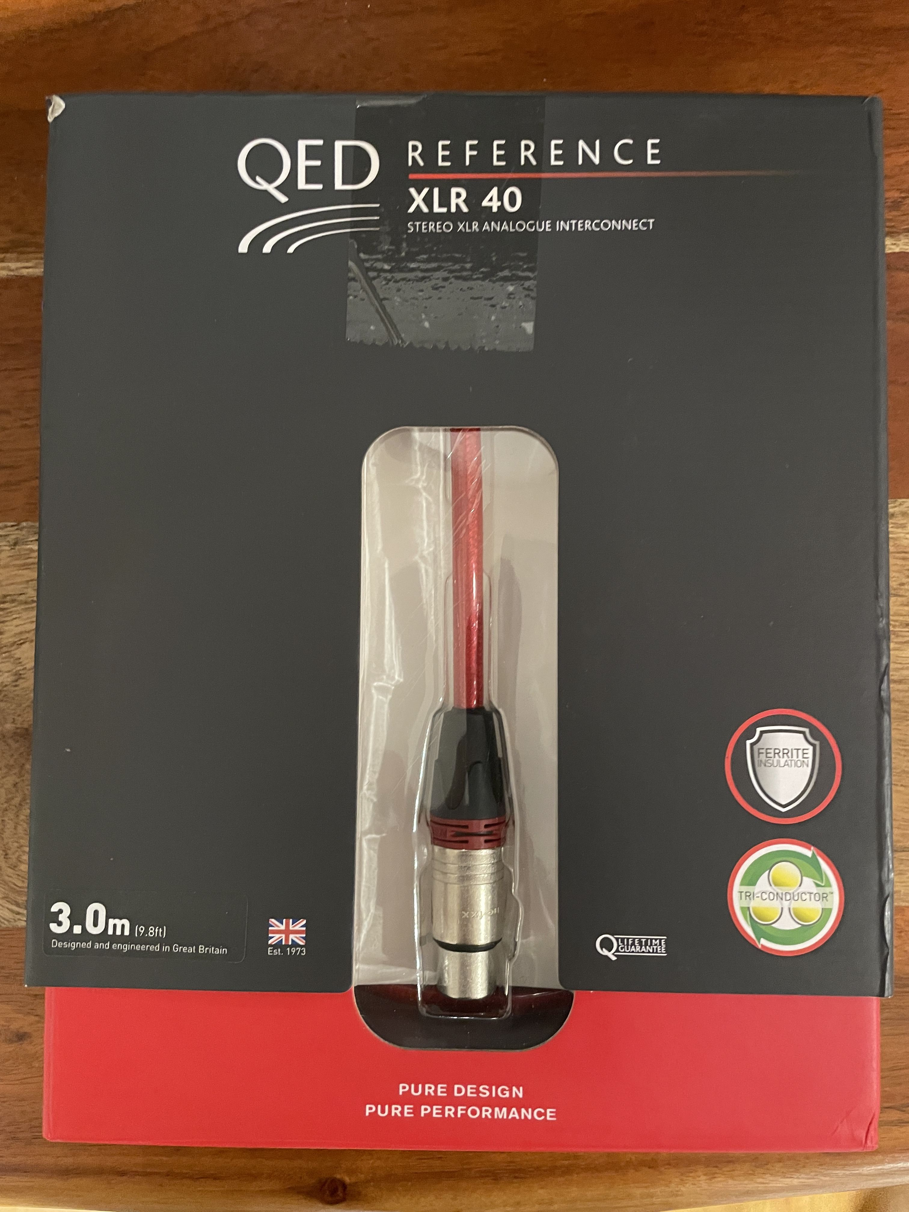 QED Reference XLR 40 Analogue XLR to XLR Interconnect 3m - Hi-Fi and Cinema Cables & Accessories ...