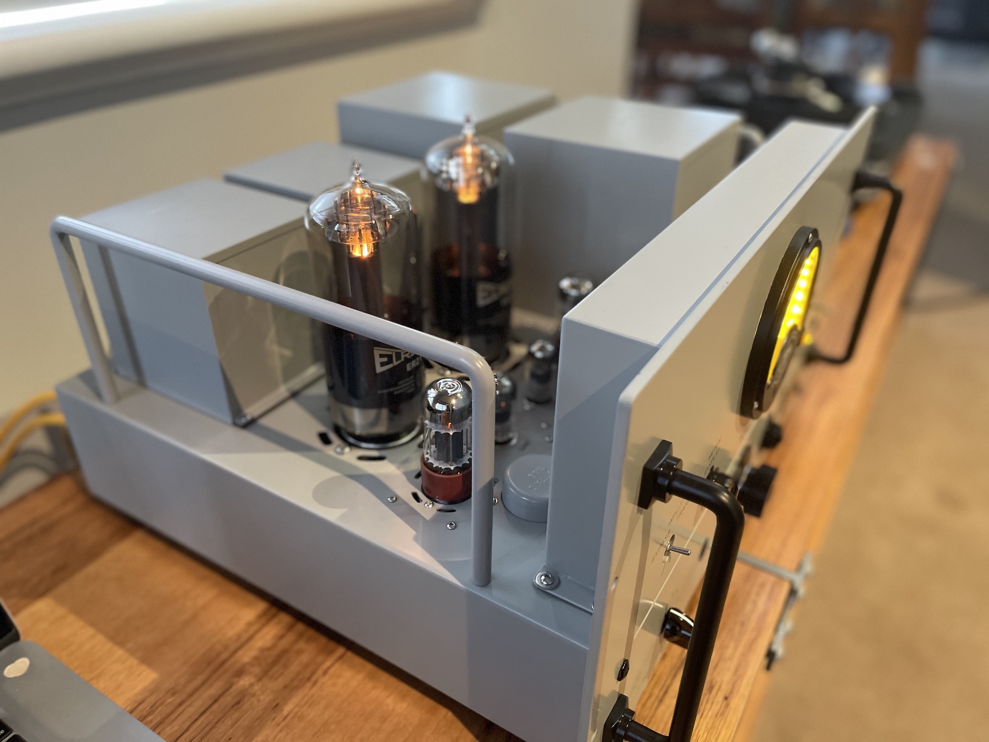Line Magnetic AS-125 Integrated Amplifier - Stereo, Home Cinema ...