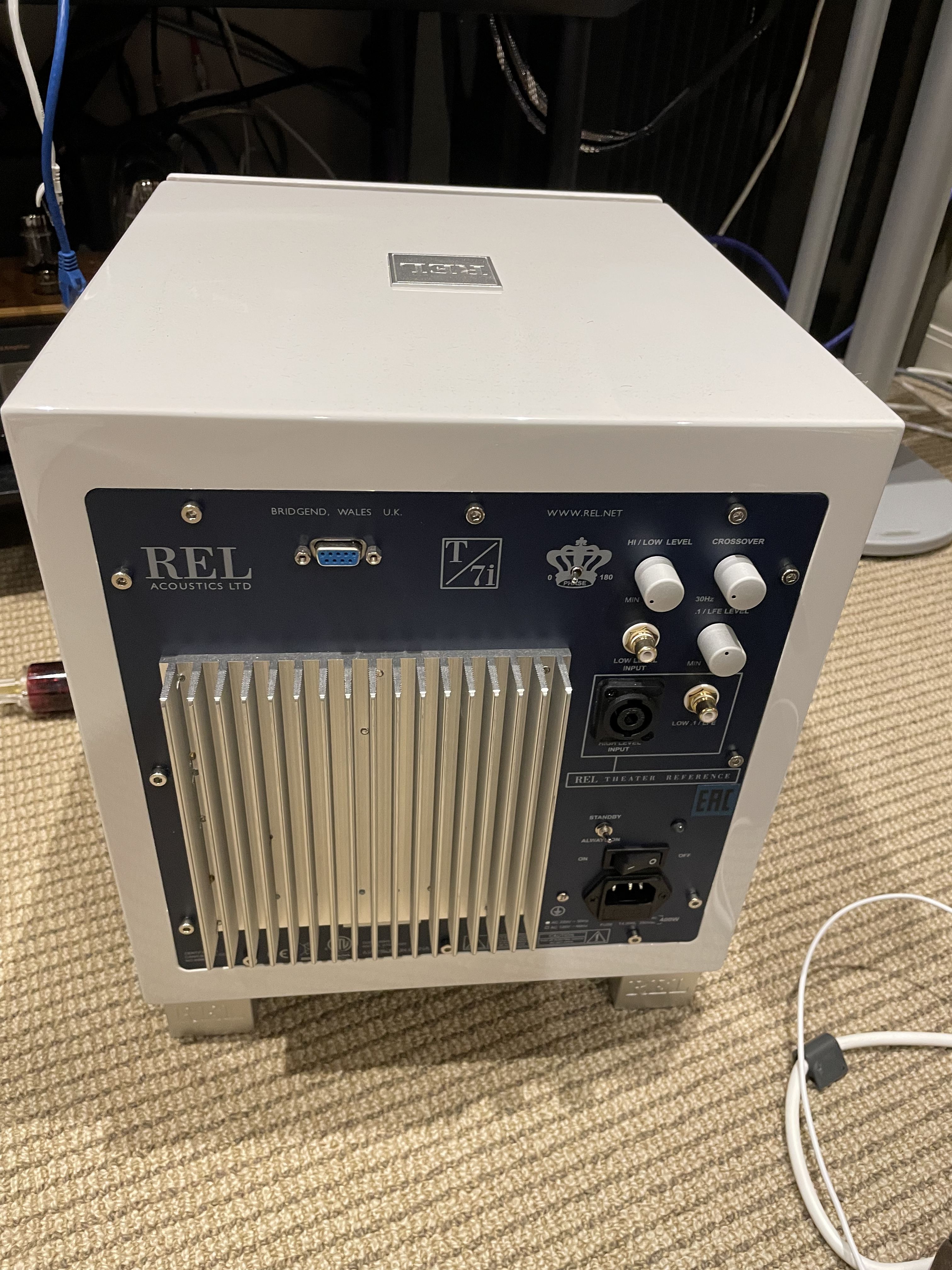 REL T7i Subwoofers Pair (2) gloss white |﻿ Stereo, Home Cinema ...