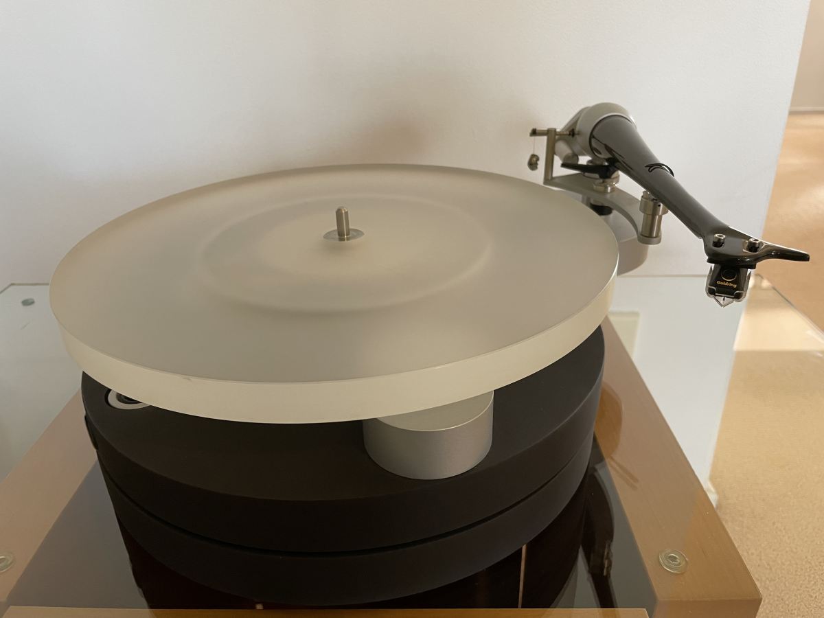 Wilson Benesch Circle Turntable with ACT 0.5 tonearm |﻿ Stereo, Home ...
