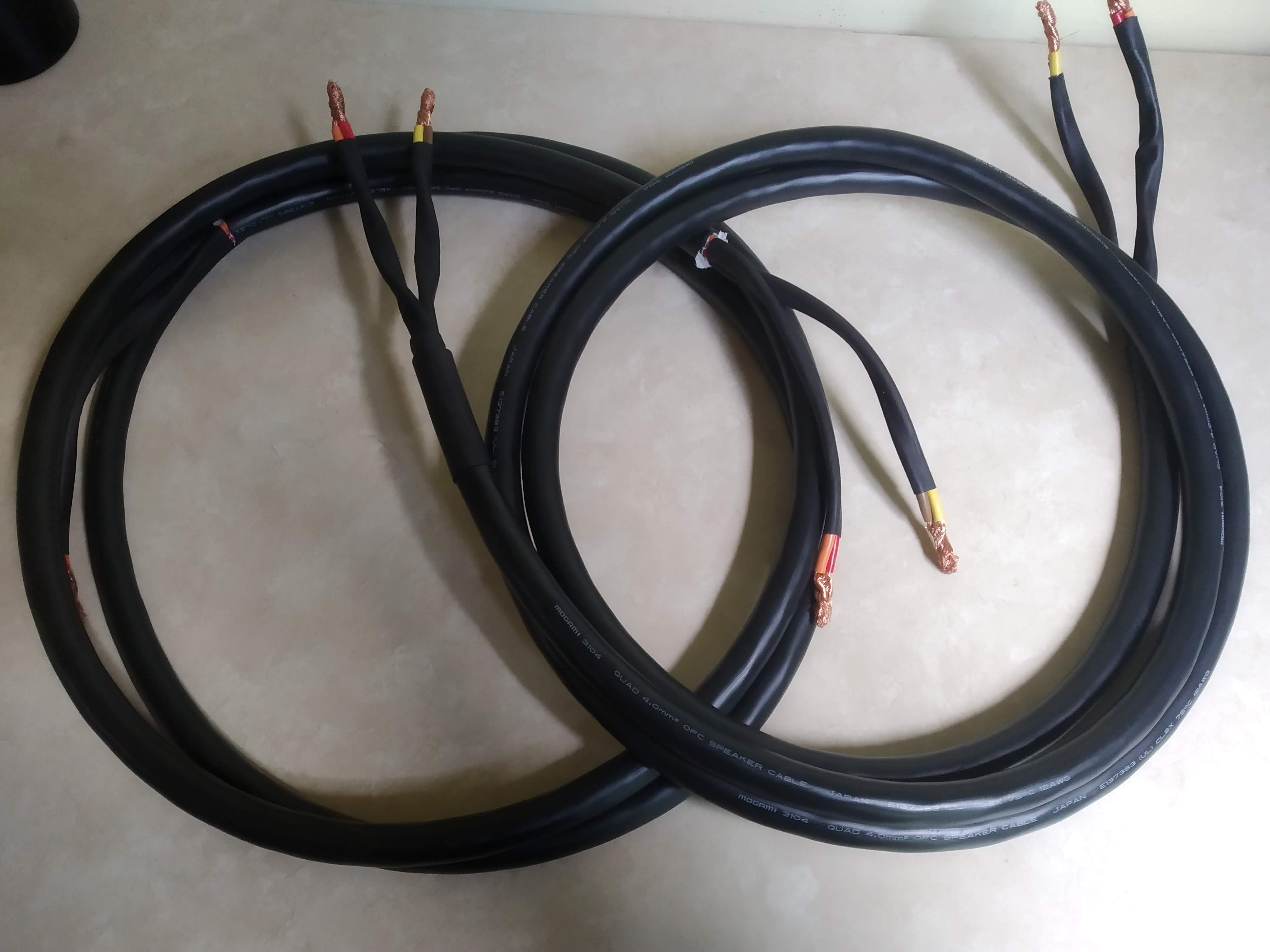 Mogami 3104 Quad 12AWG Speaker Cable (Unterminated) x 2 - Hi-Fi and ...