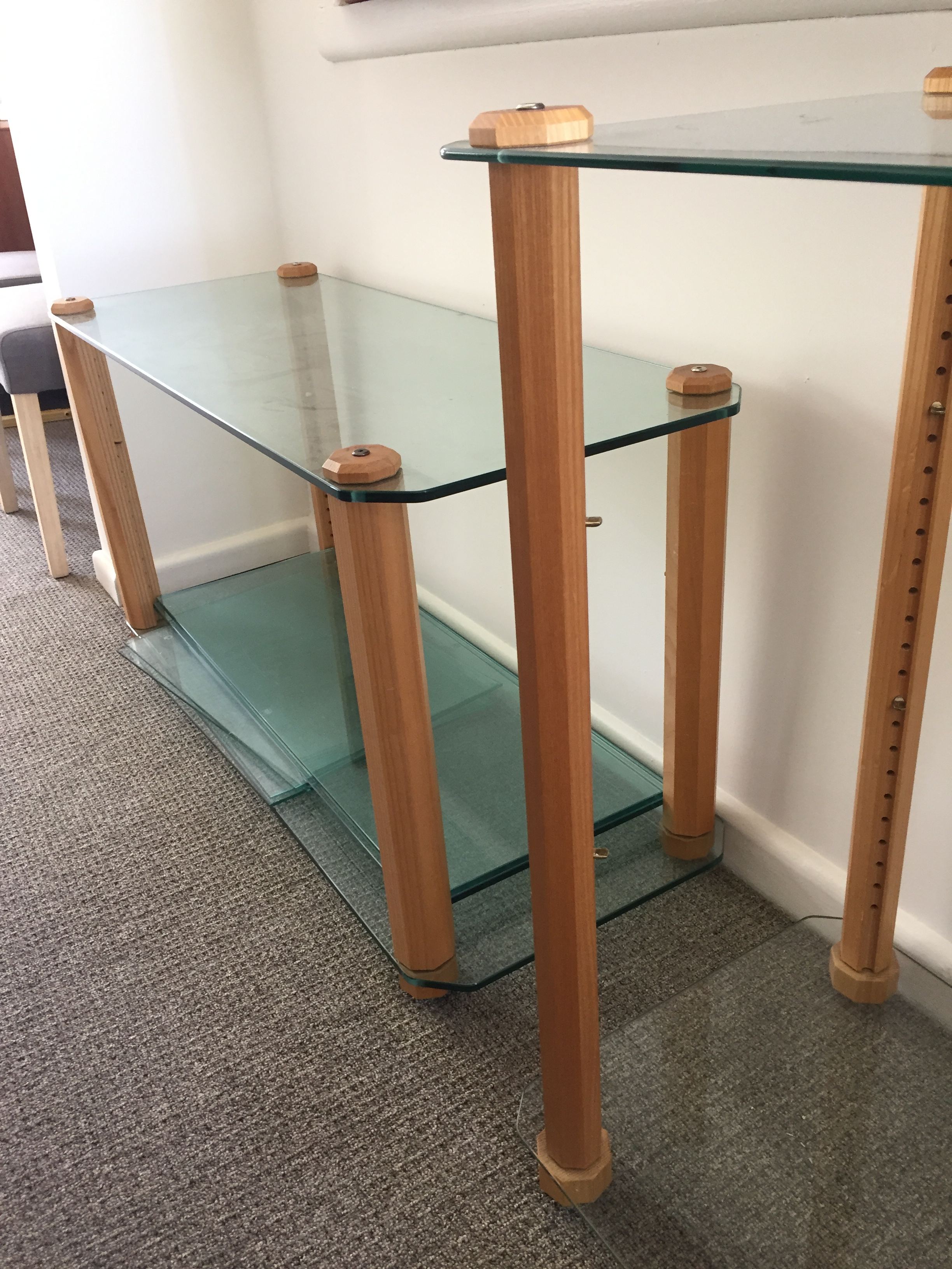 WITHDRAWN: Stands Unique - Glass Oak Hifi Media Stands |﻿ Hi-Fi and ...