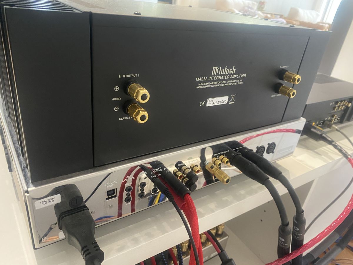 McIntosh MA352 Integrated Amplifier - Stereo, Home Cinema, Headphones ...