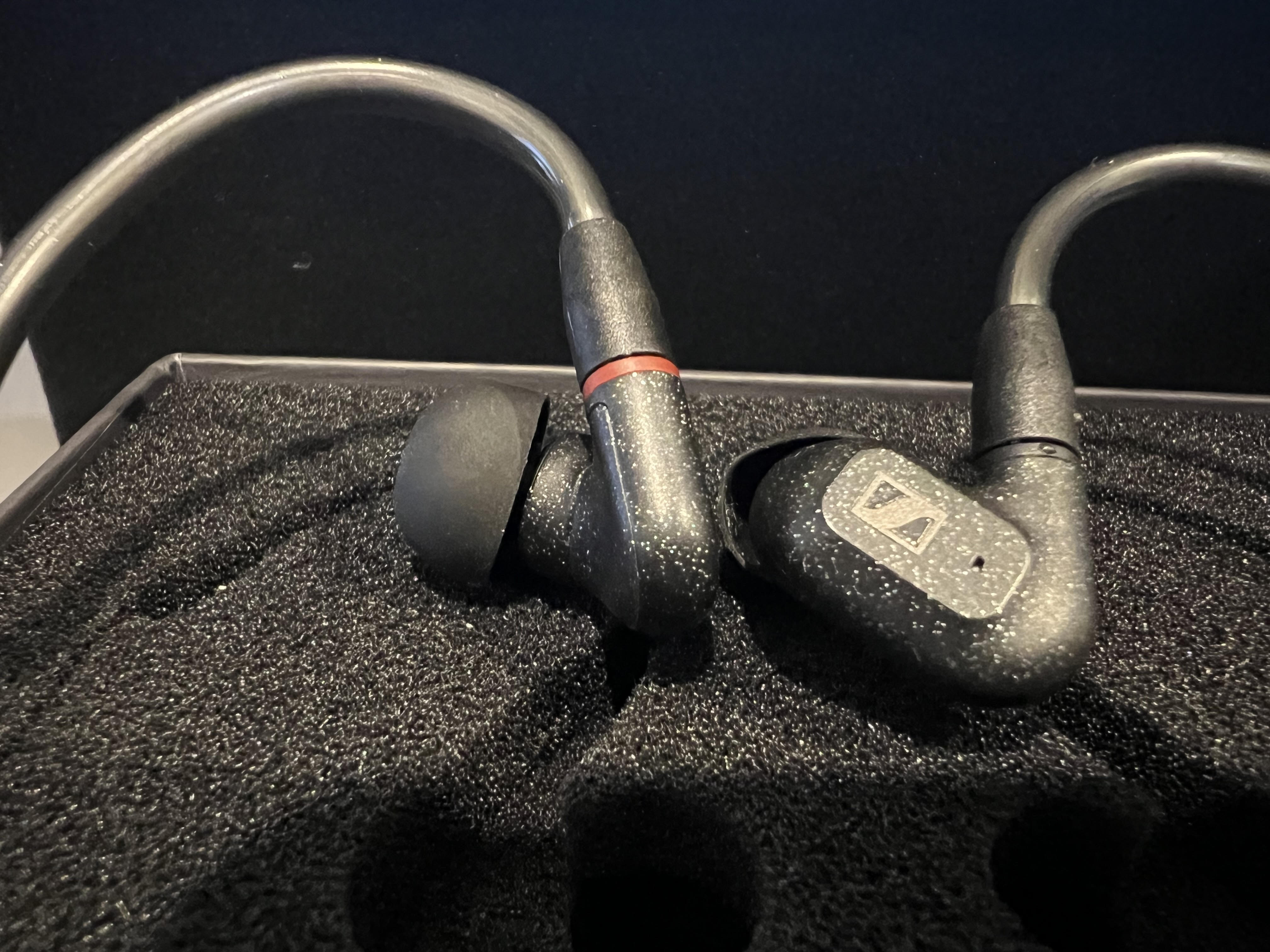 Sennheiser IE300 iem - Stereo, Home Cinema, Headphones Components ...