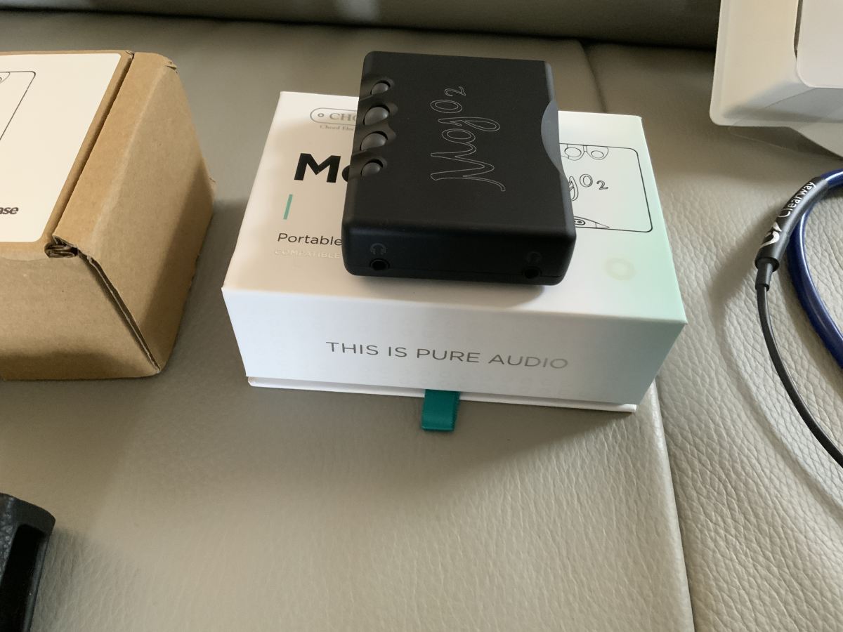 Chord Mojo 2 DAC + Case + Chord/Aurealis Coax cables. - Stereo, Home ...