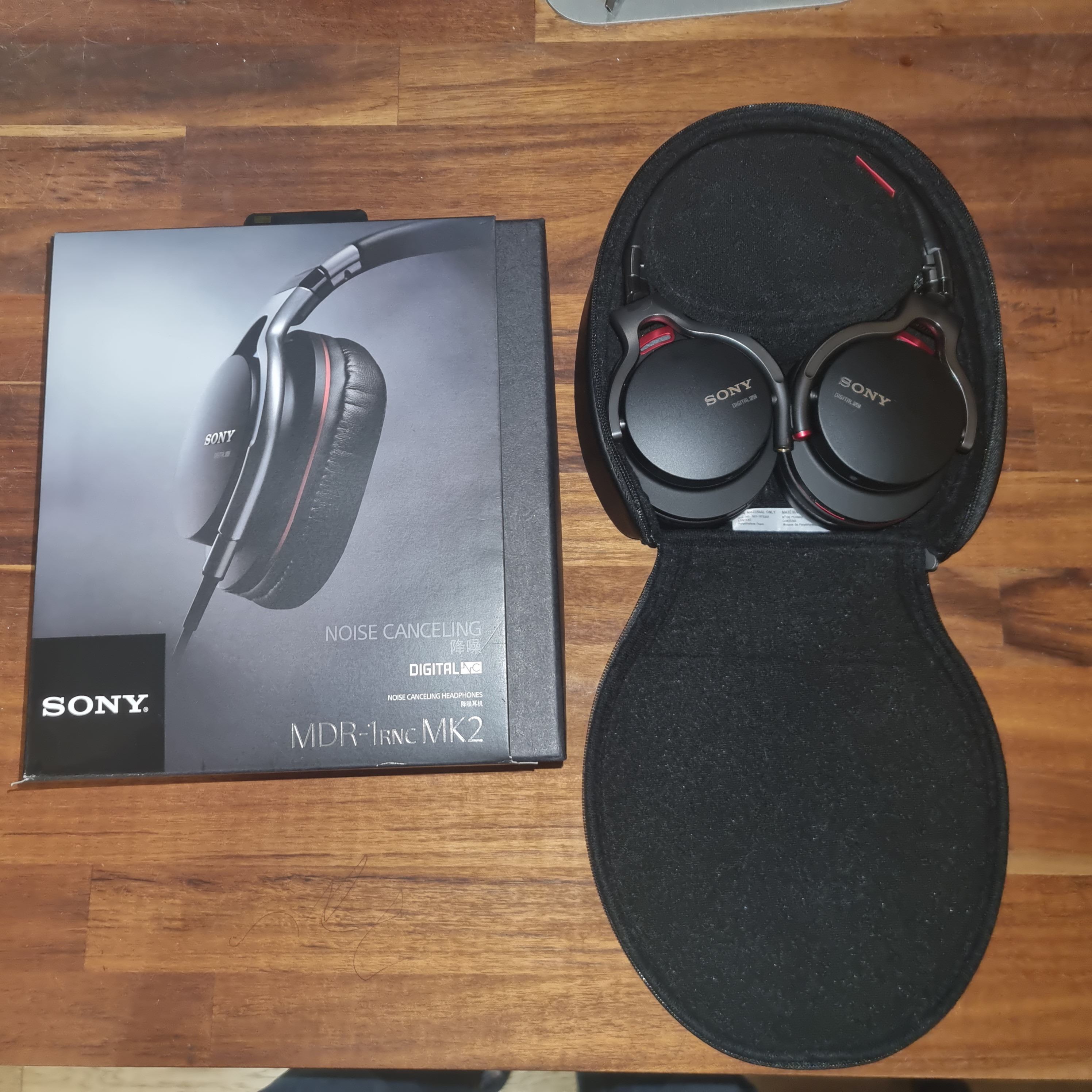 Sony MDR-1 RNC MkII Noise-Cancelling headphones - Stereo, Home Cinema ...